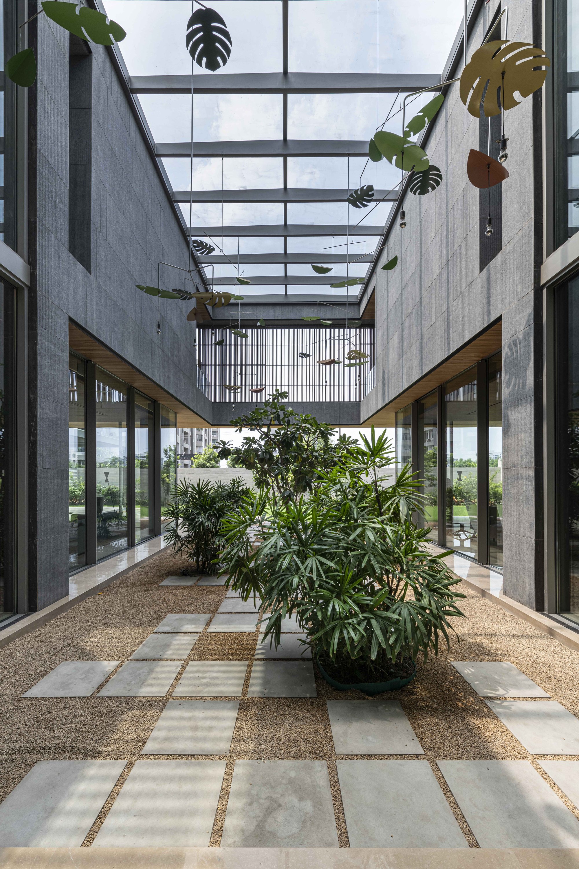 Gallery of H-House / Co.lab Design Studio - 6