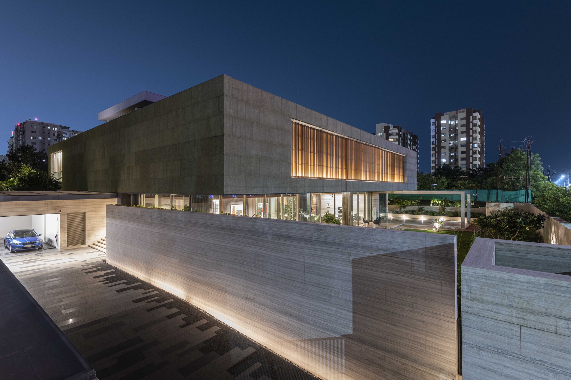 Gallery of H-House / Co.lab Design Studio - 21