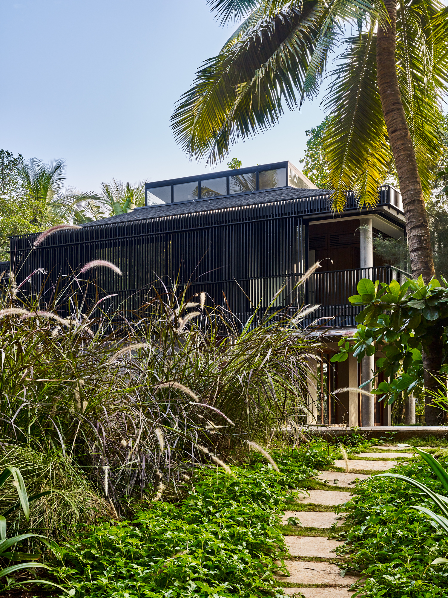 Gallery of House in a Beach Garden / Architecture BRIO - 2