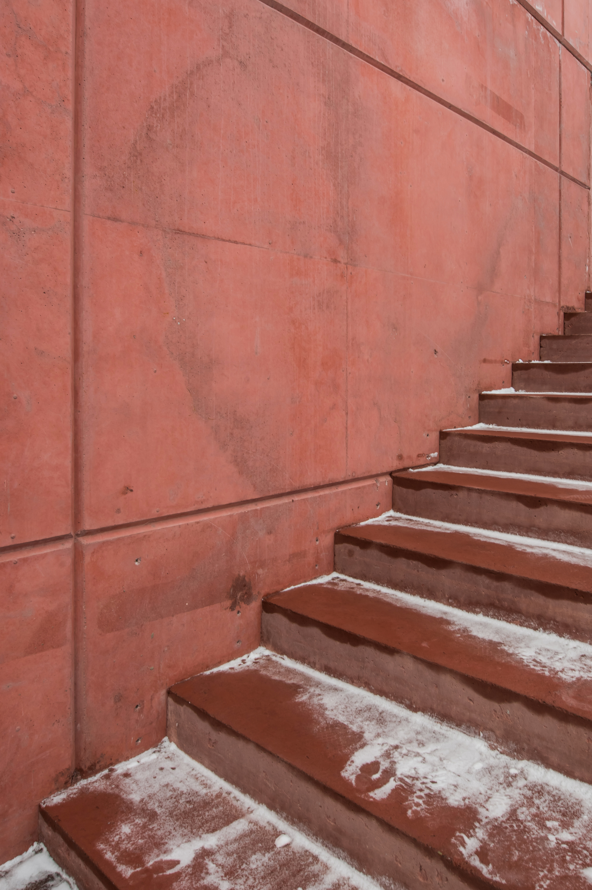 Gallery of House in Red Concrete / Sanden+Hodnekvam Architects - 5