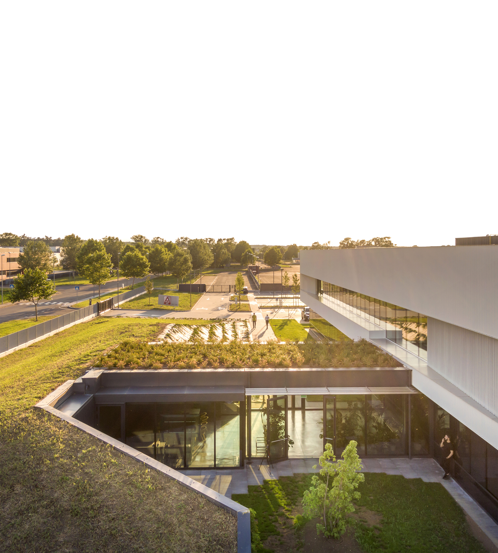 Gallery of A DUE Headquarters / Iotti + Pavarani Architetti - 3