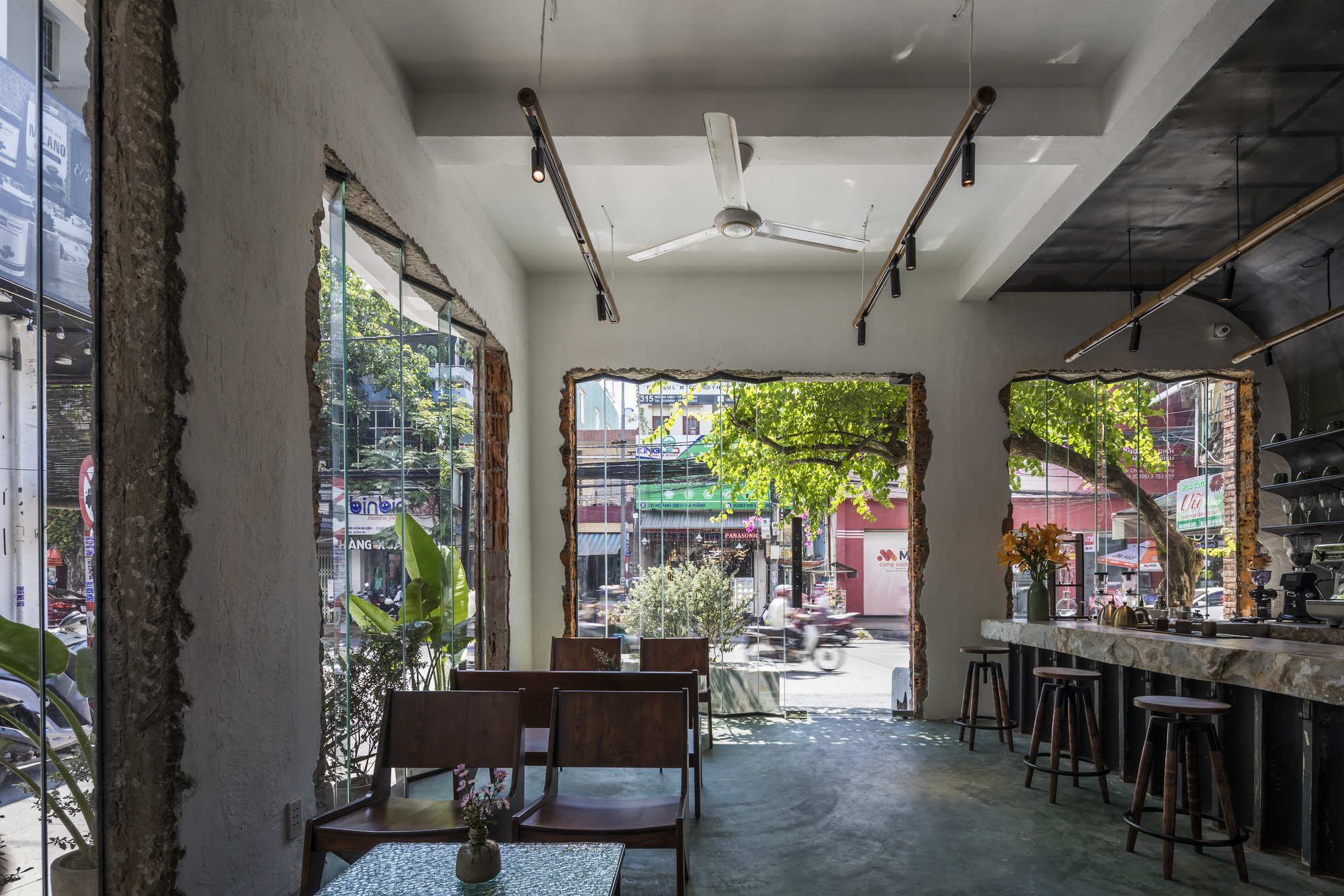 Gallery of Namra Coffee / D1 Architectural Studio - 14