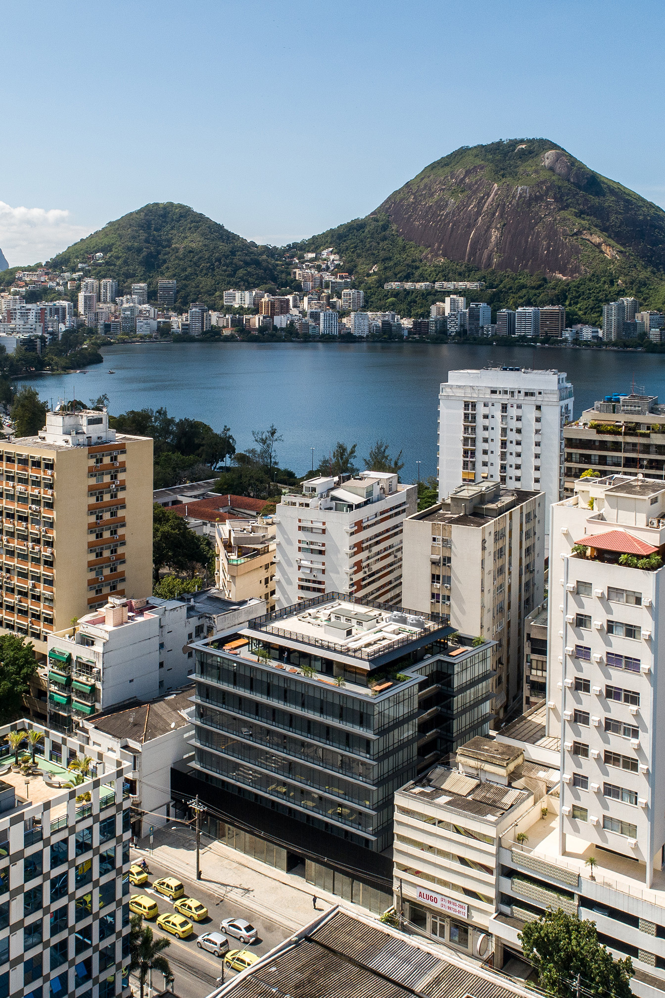 Gallery of Pulse Office Building / Jacobsen Arquitetura - 8