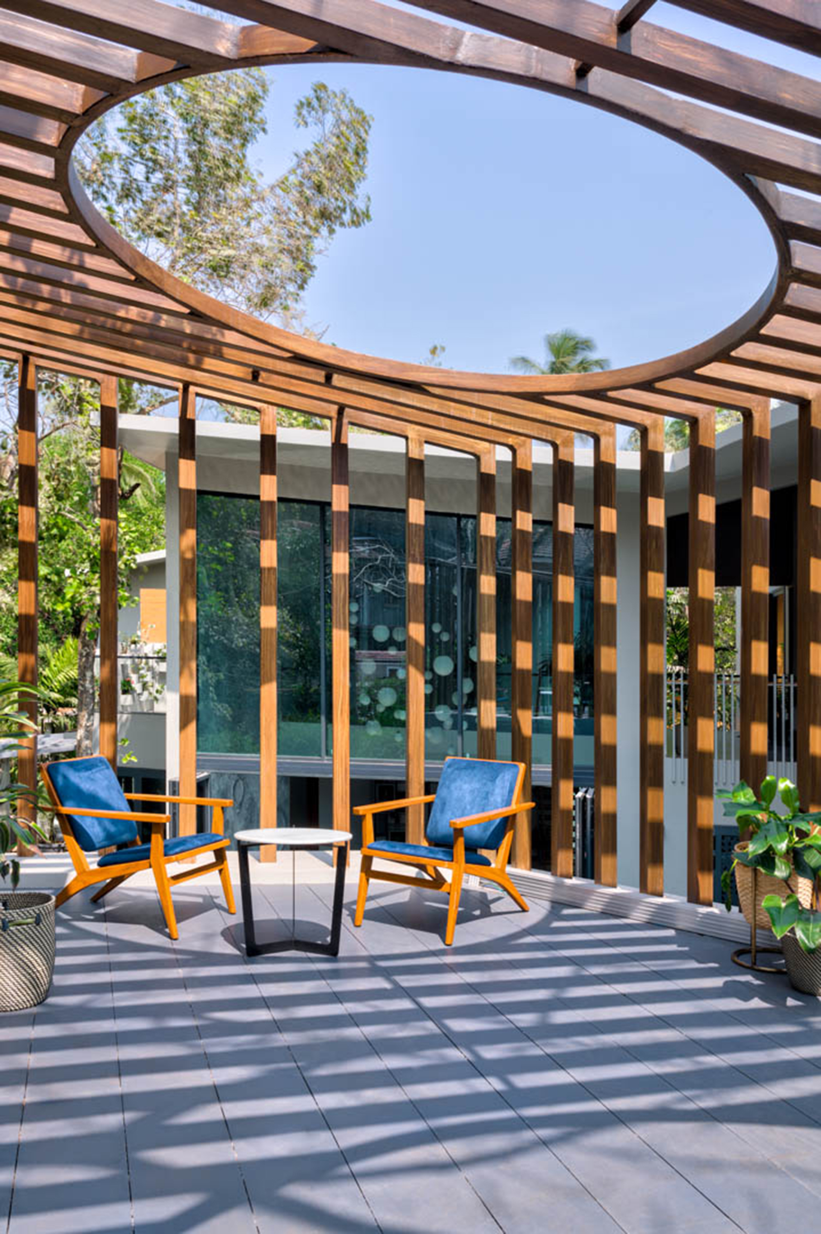 Gallery of Moon House / SAV Architecture + Design - 2