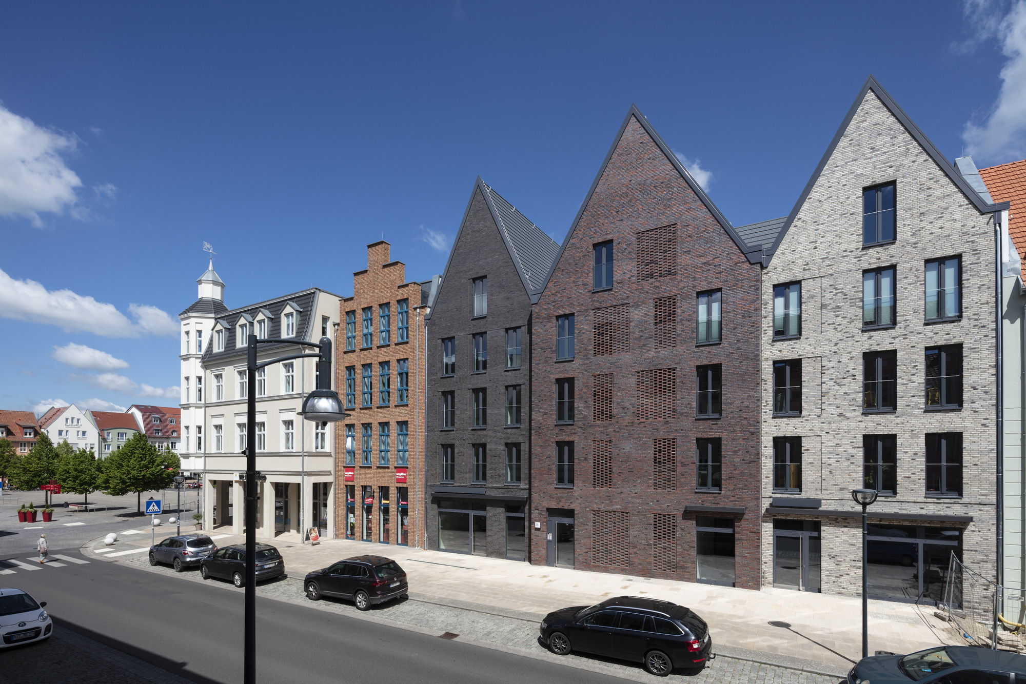 Gallery of Three Gable House Steinstrasse 20 / Tchoban Voss Architekten - 8