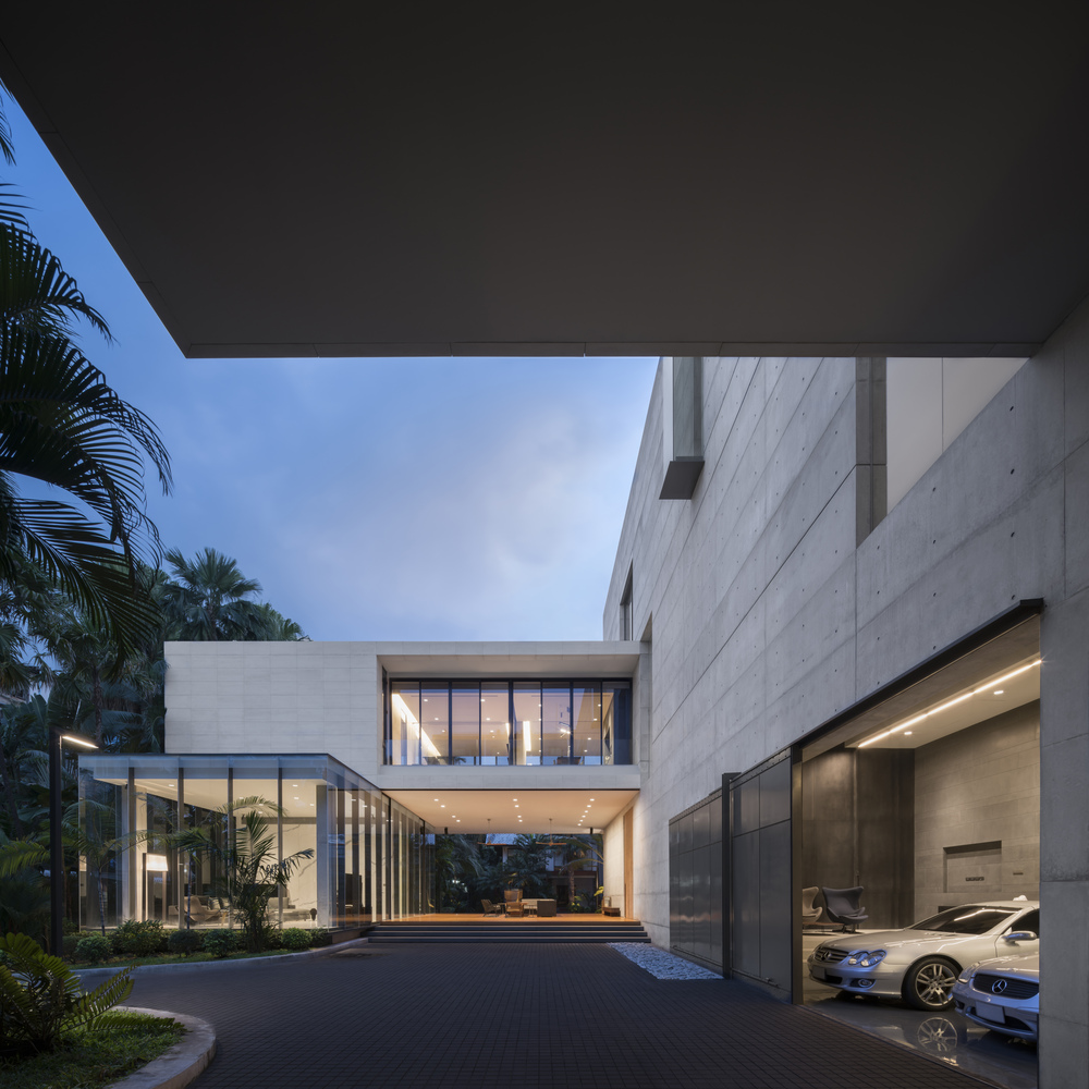 Gallery of Sugar House / Architects49 House Design Limited - 11