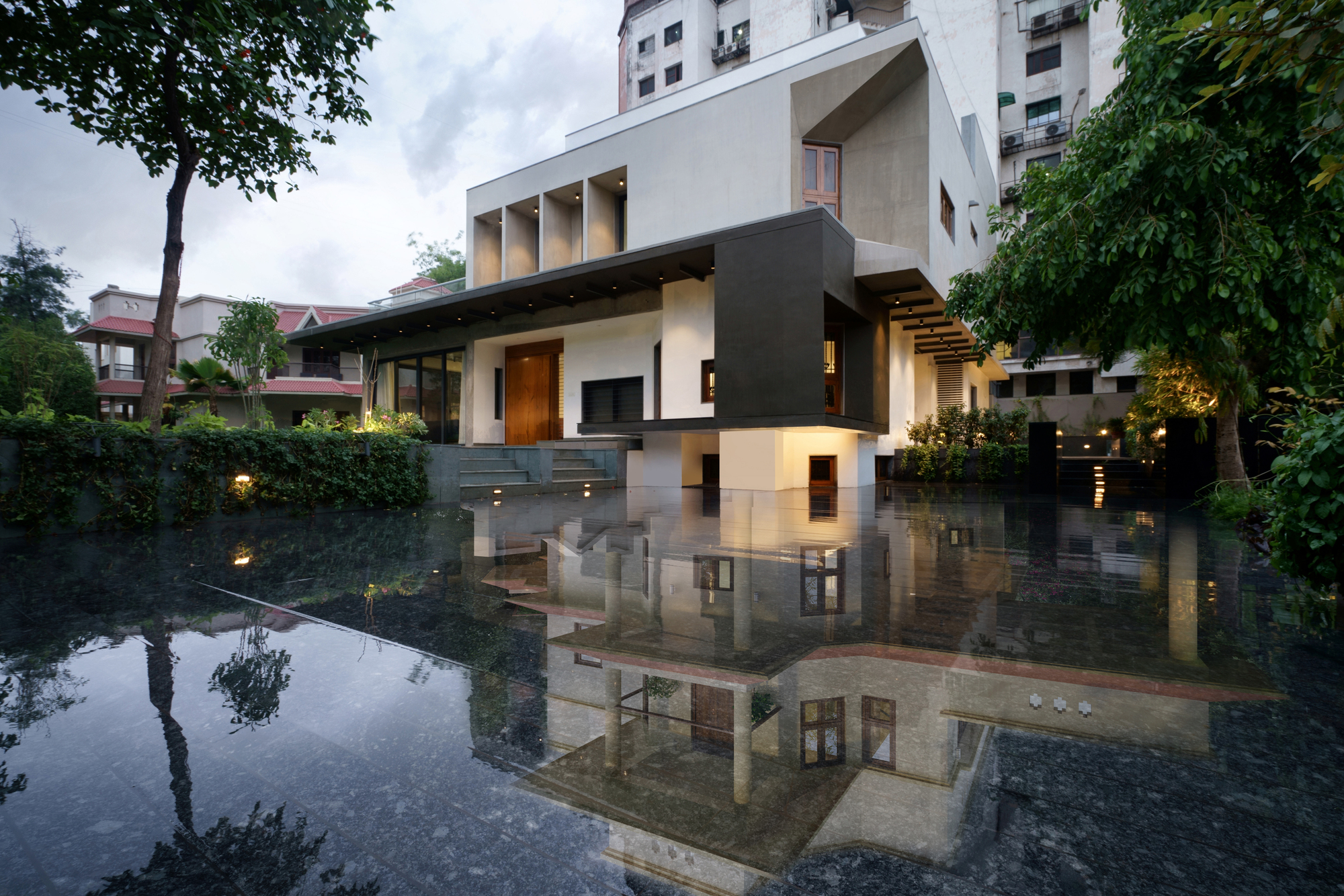 Gallery of Private Residence No. 555 / FLXBL Design Consultancy - 6