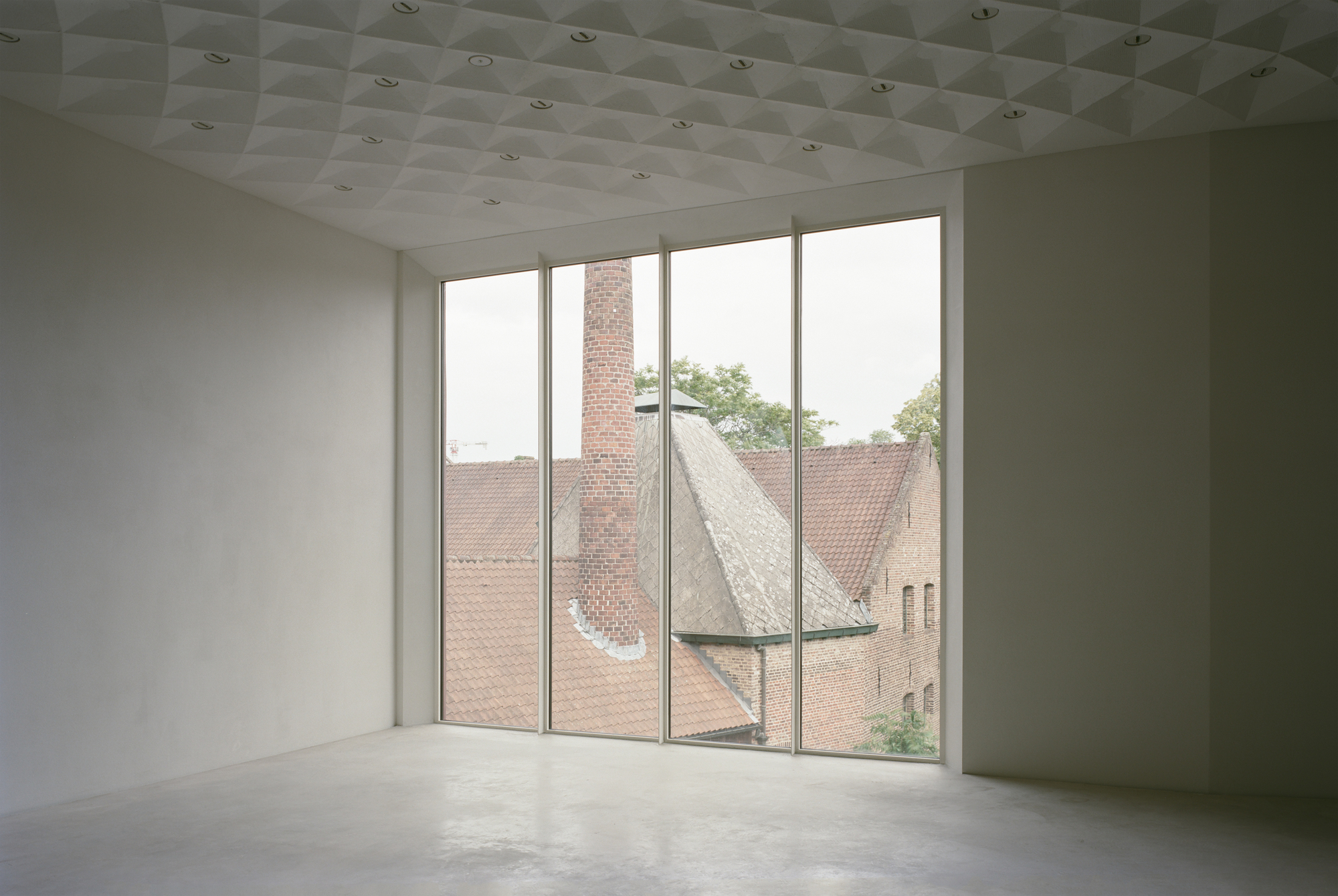 Gallery of Z33 House for Contemporary Art / francesca torzo architetto - 19