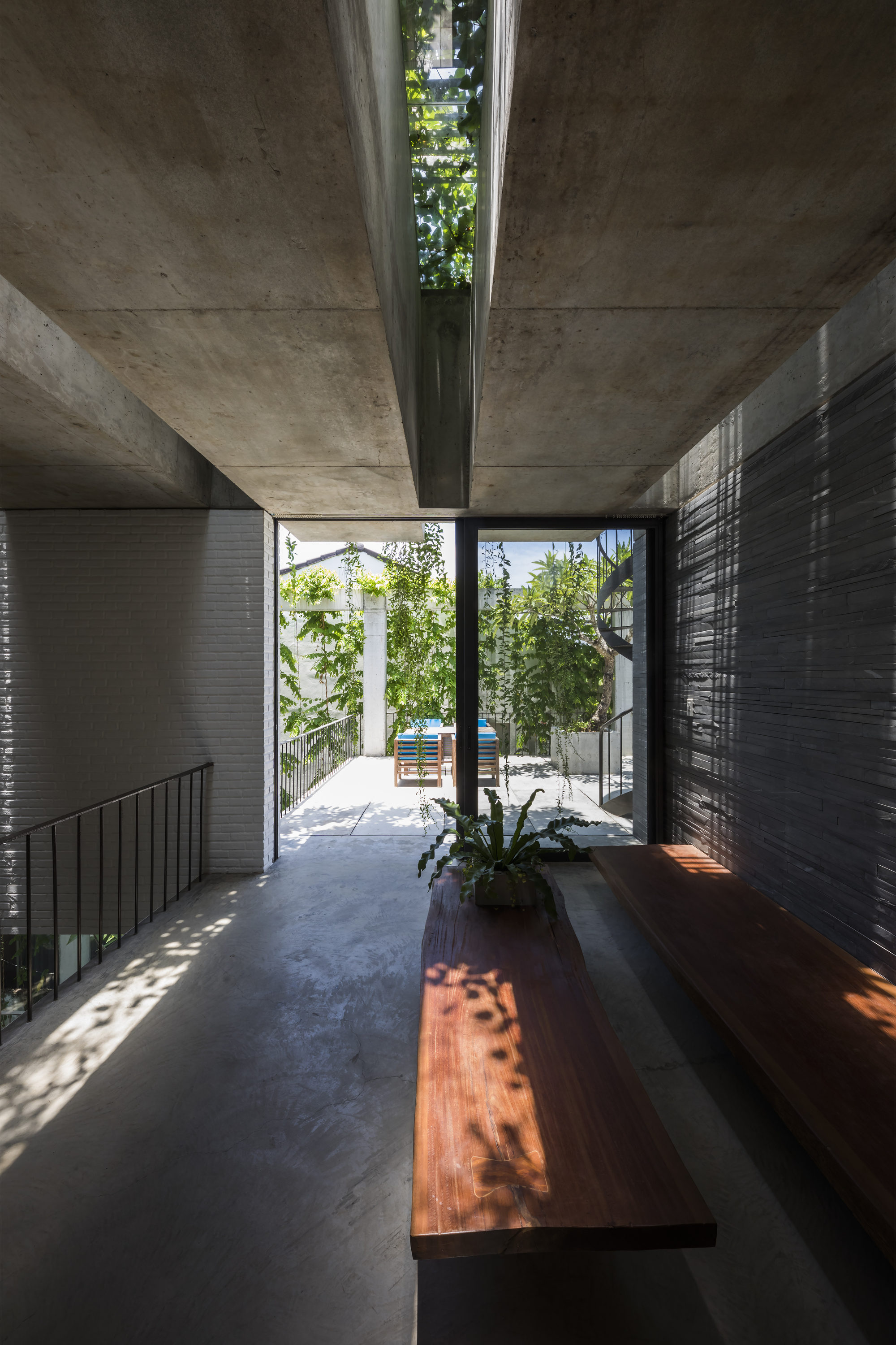 Gallery of Thang House / VTN Architects - 19