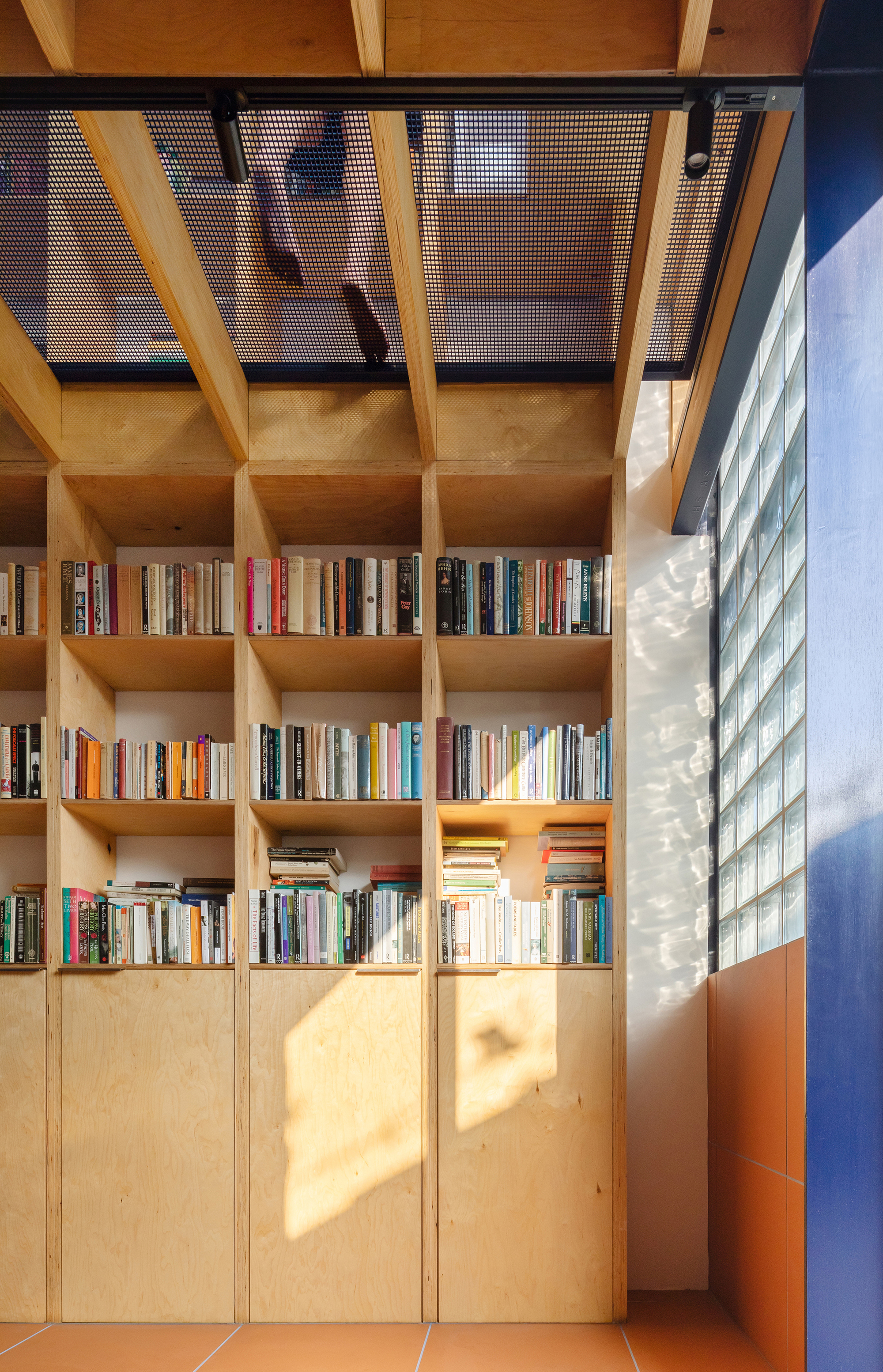 Gallery of Glassbook House / Sibling Architecture - 10