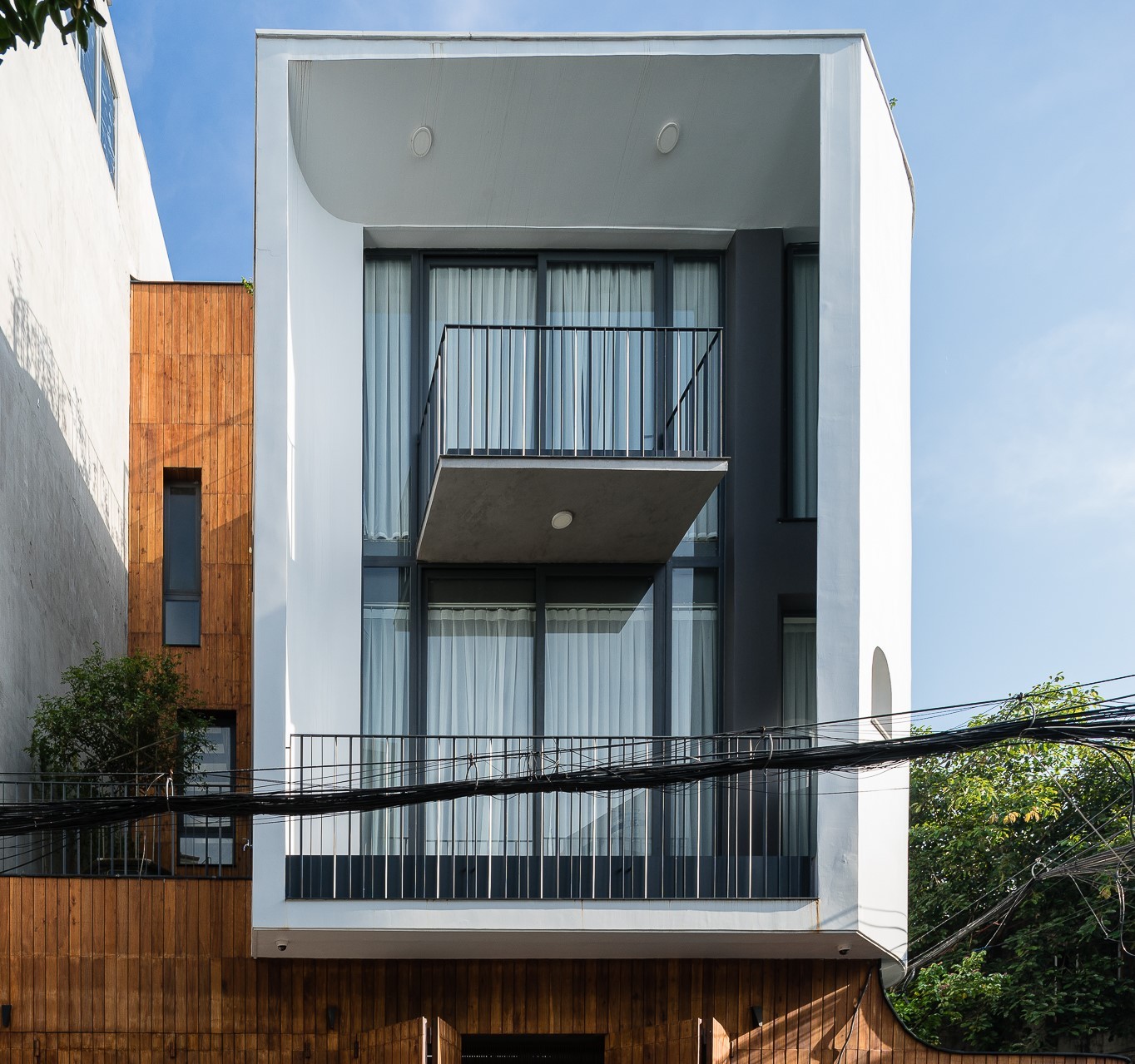 Gallery of T House / MDA Architecture - 1