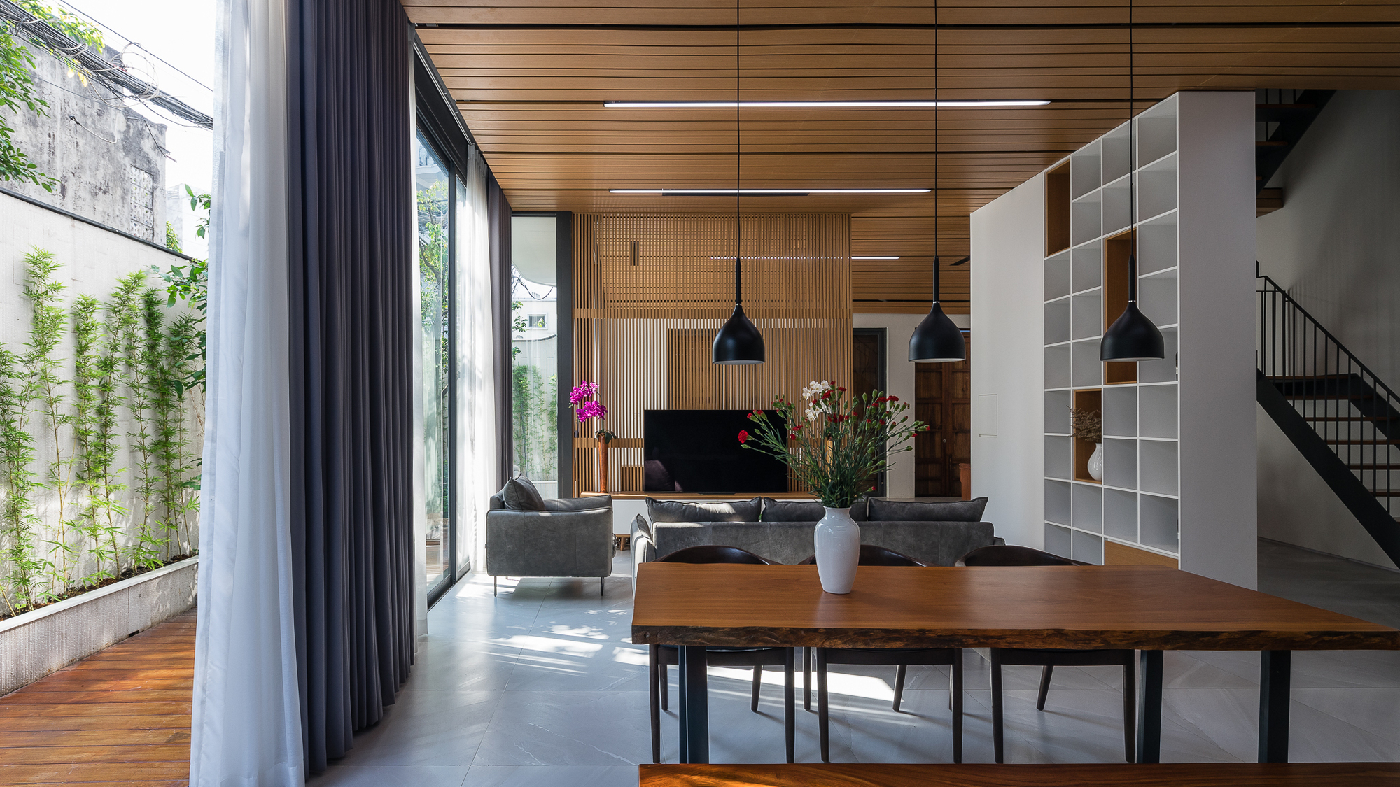 Gallery of T House / MDA Architecture - 11