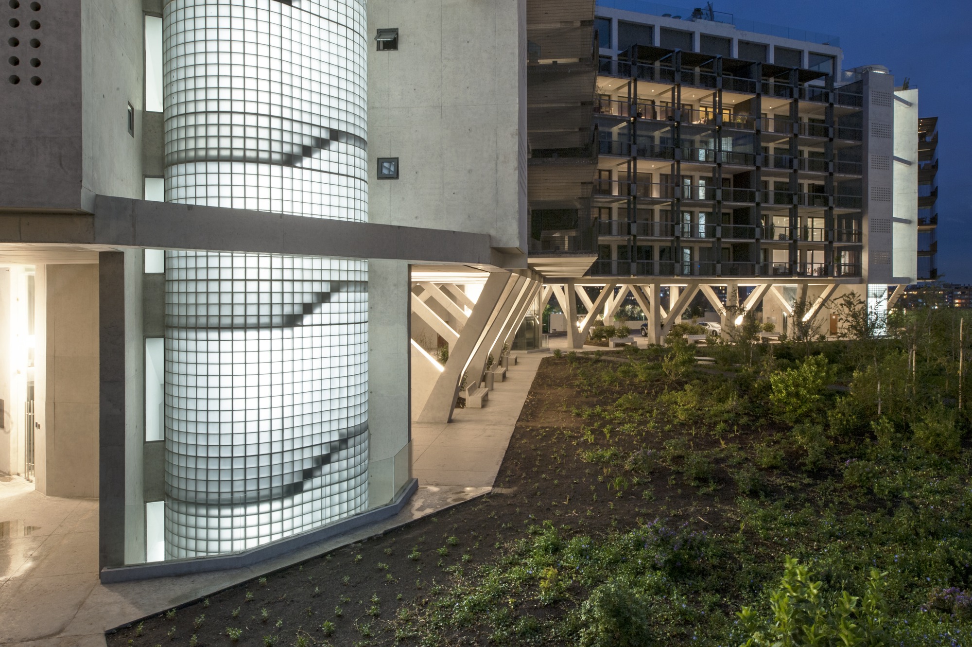 Galería de Parque Arboleda, Lo Curro / Izquierdo Lehmann - 10