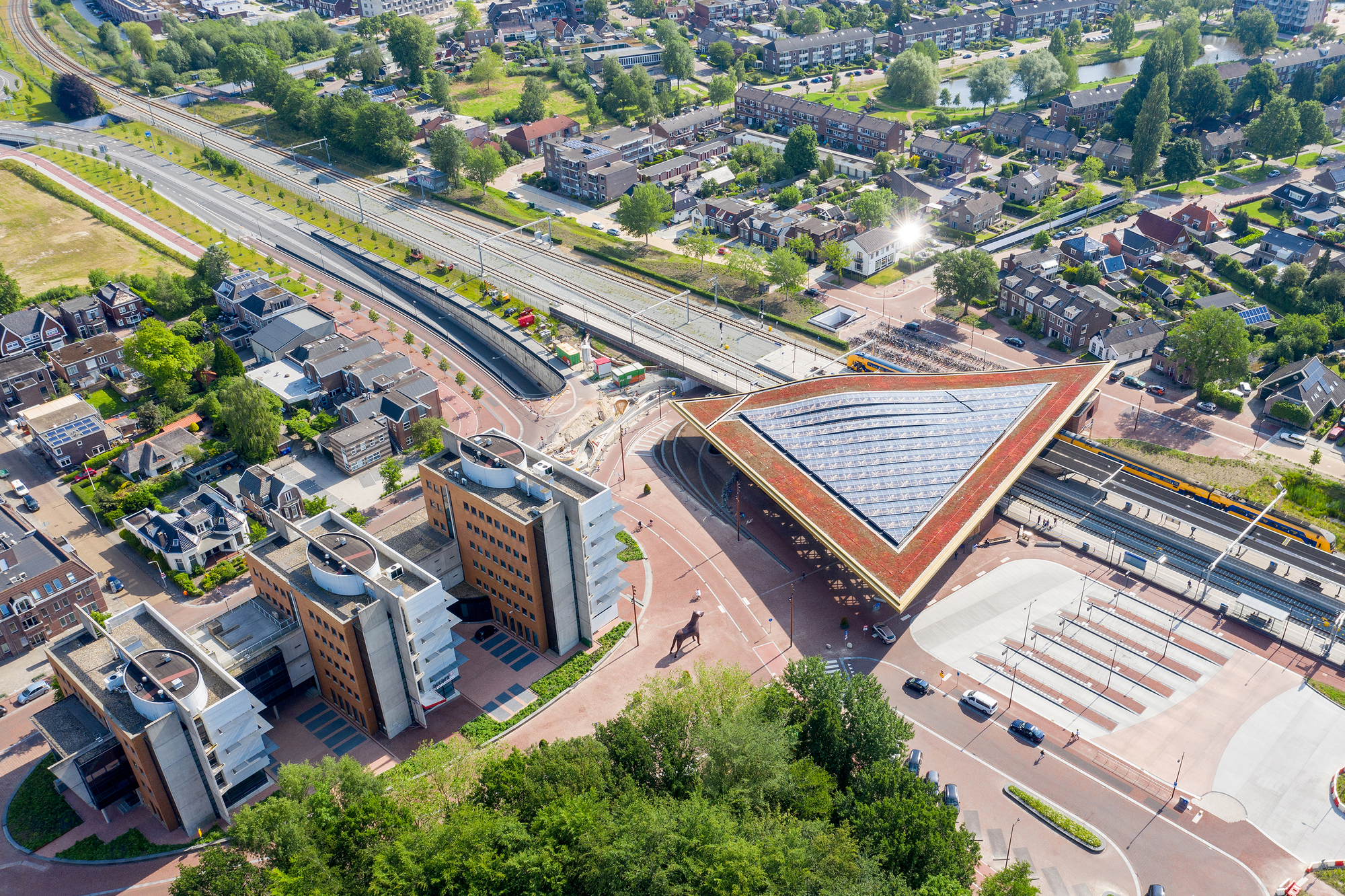Gallery of Assen Station / Powerhouse Company + De Zwarte Hond - 10