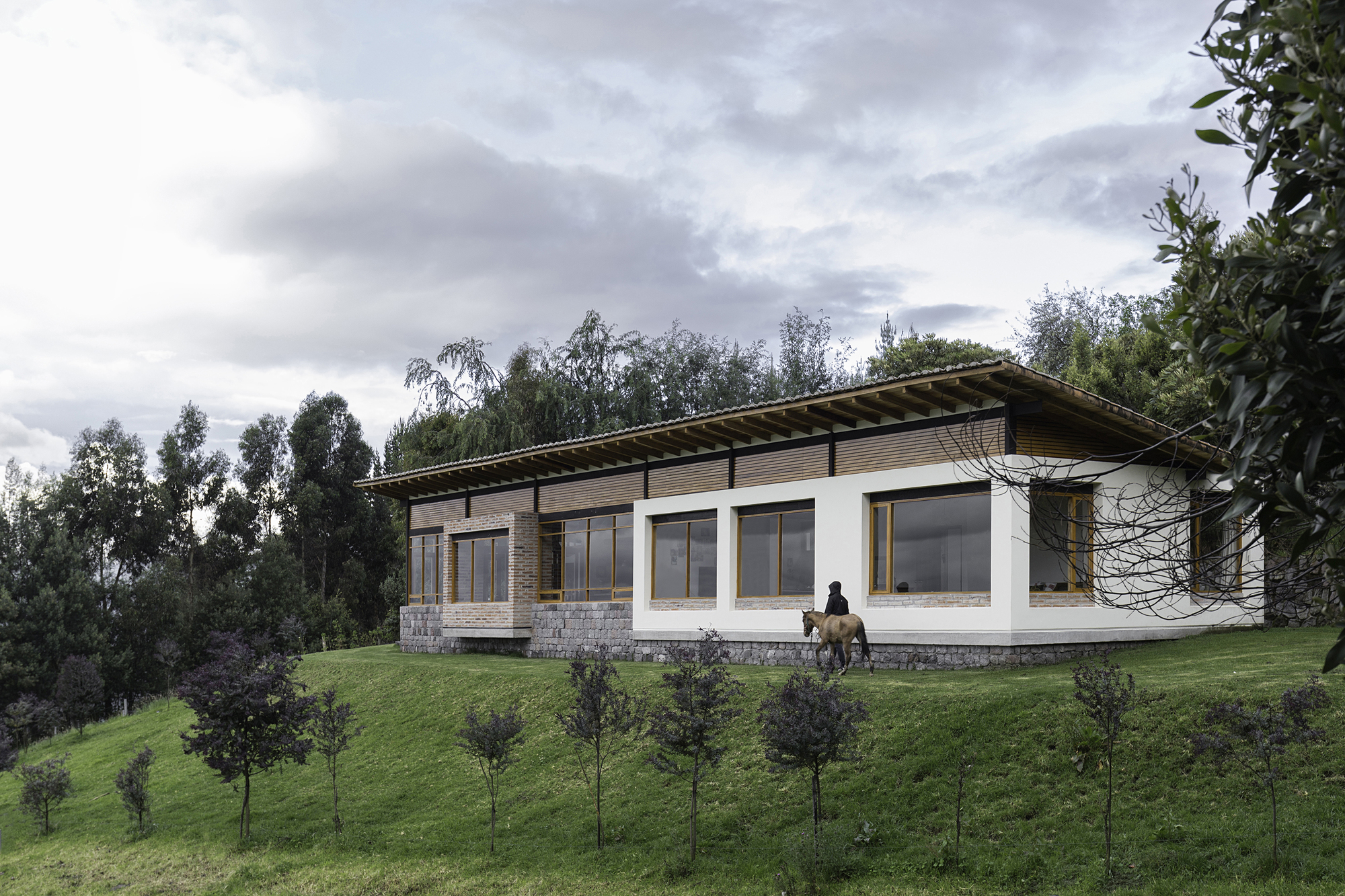 Gallery of Pasochoa House / Juan Esteban Ruales Laso - 12