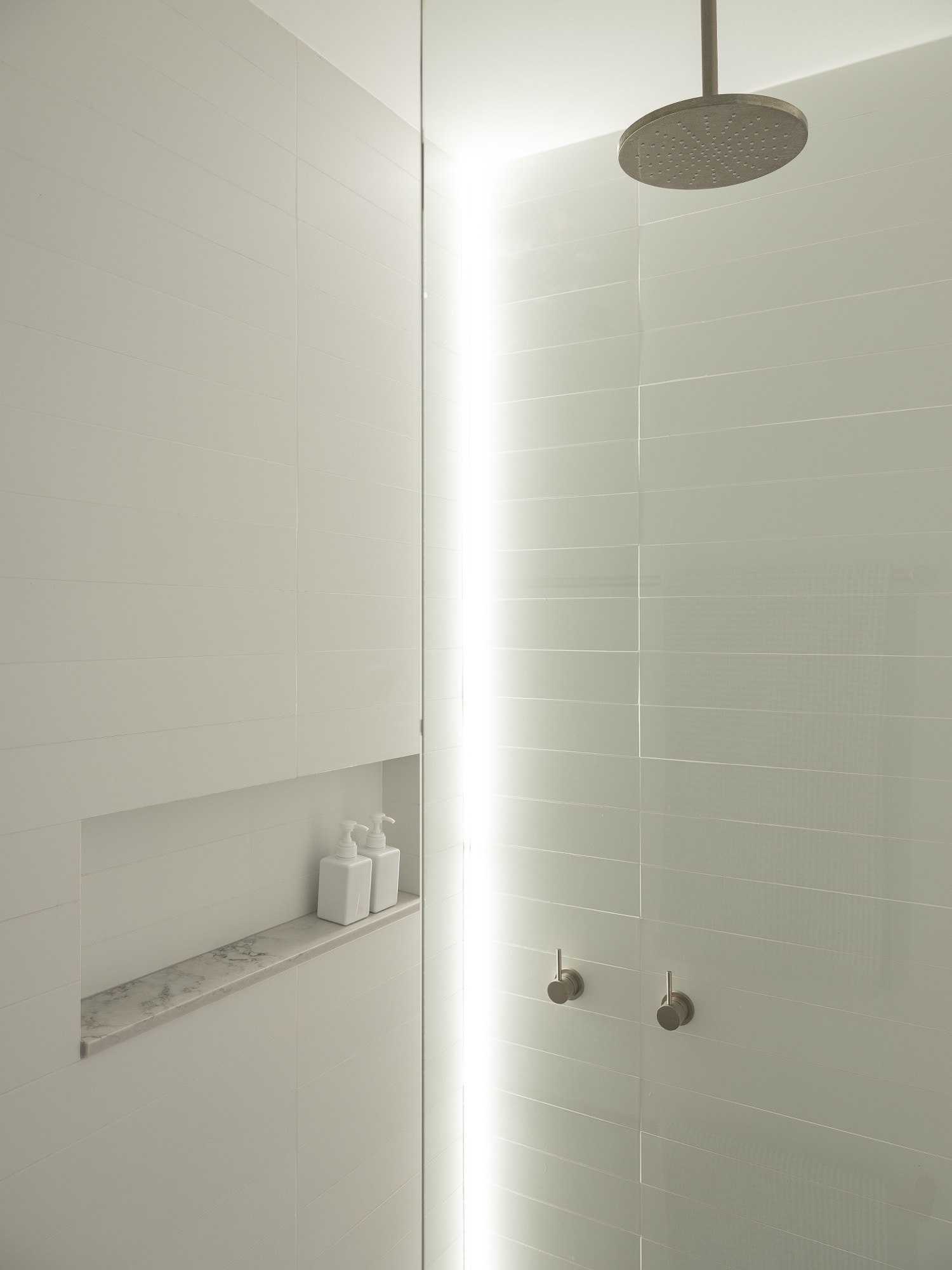 Gallery of Framed House / Luis Gomez-Siu Design Studio - 17