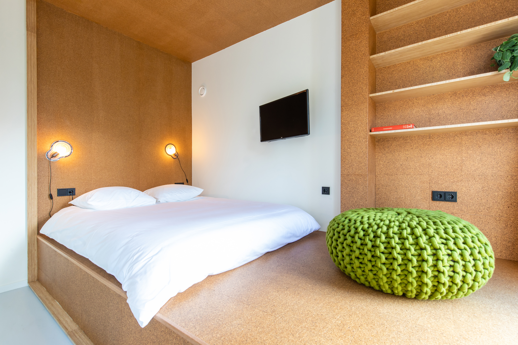 Gallery of The Bellhop Hotel / locallll - 3