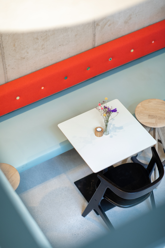 Galeria de Hotel The Bellhop / local architecture & urbanism - 24