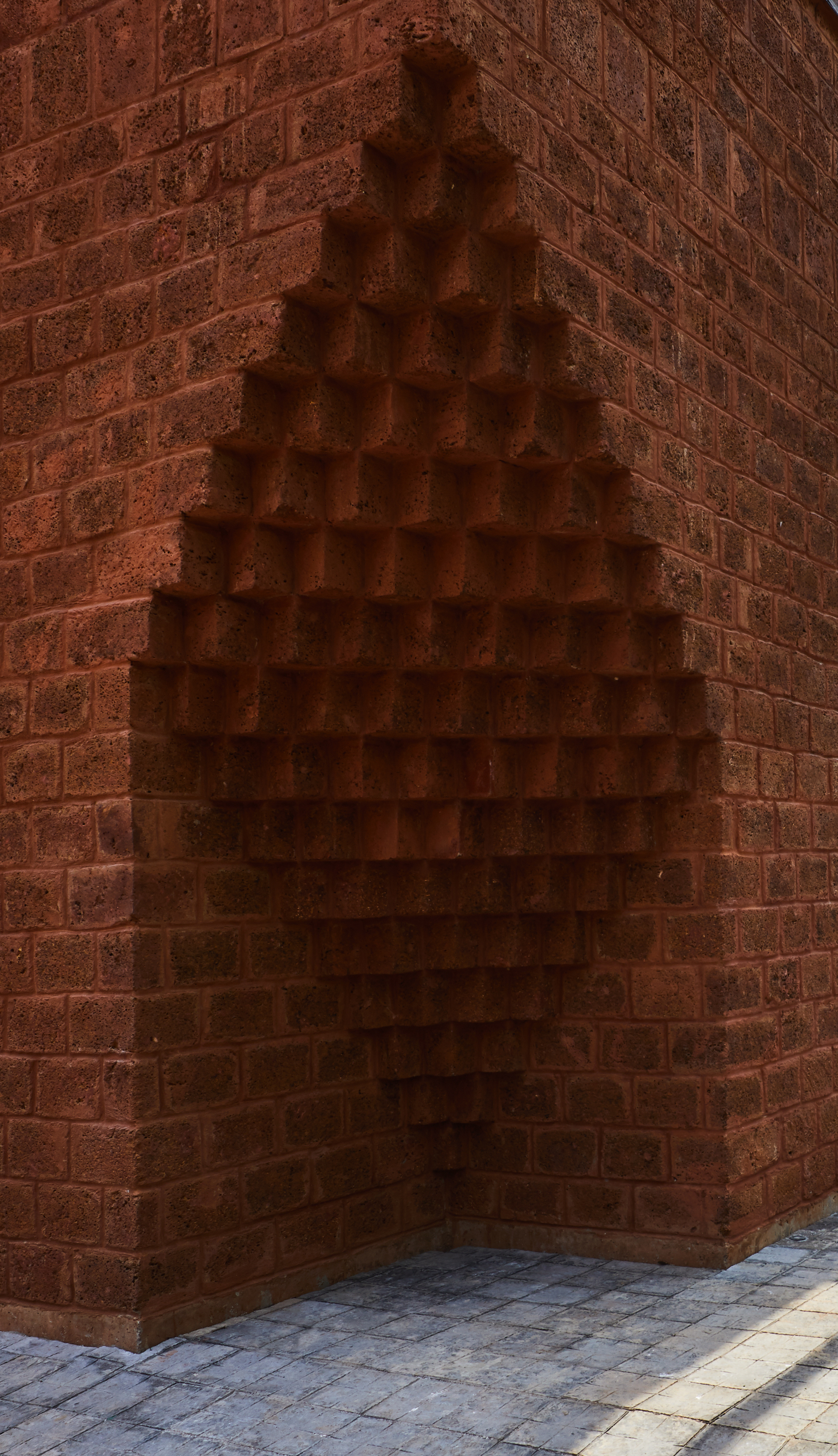 Gallery of House of Multiple Courts / Sameep Padora & Associates - 8