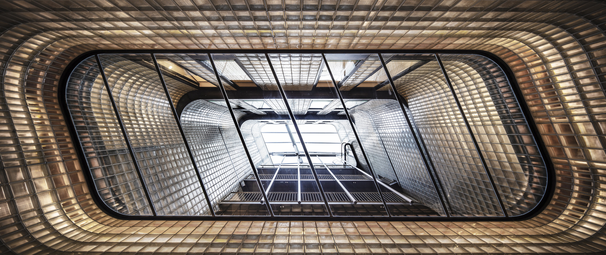 Gallery of Santa Clara Building / Lagula Arquitectes - 7