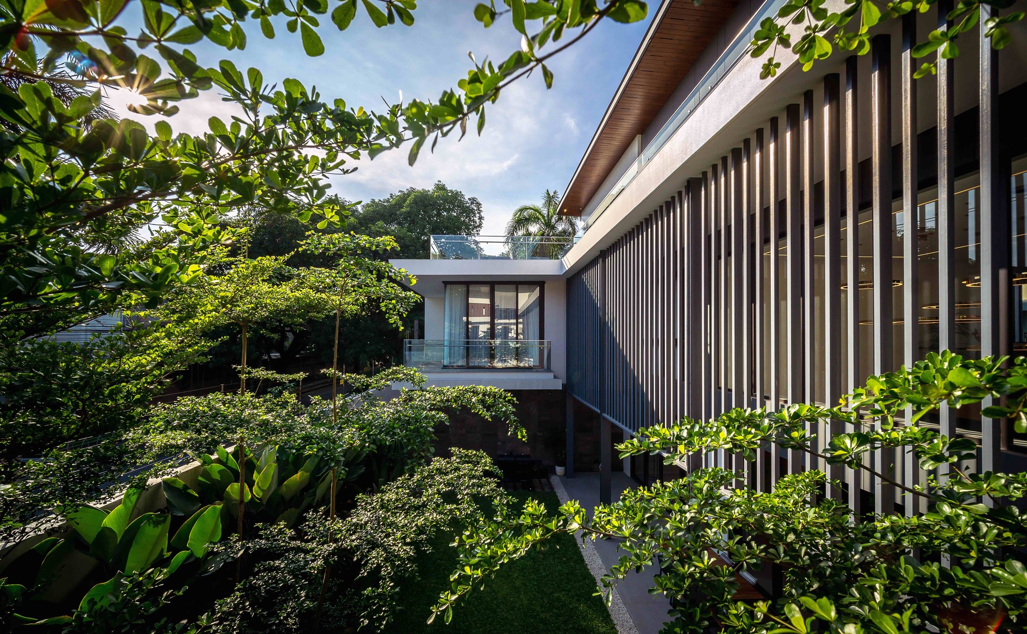 Gallery of B Residence / Sim Ateliers - 4