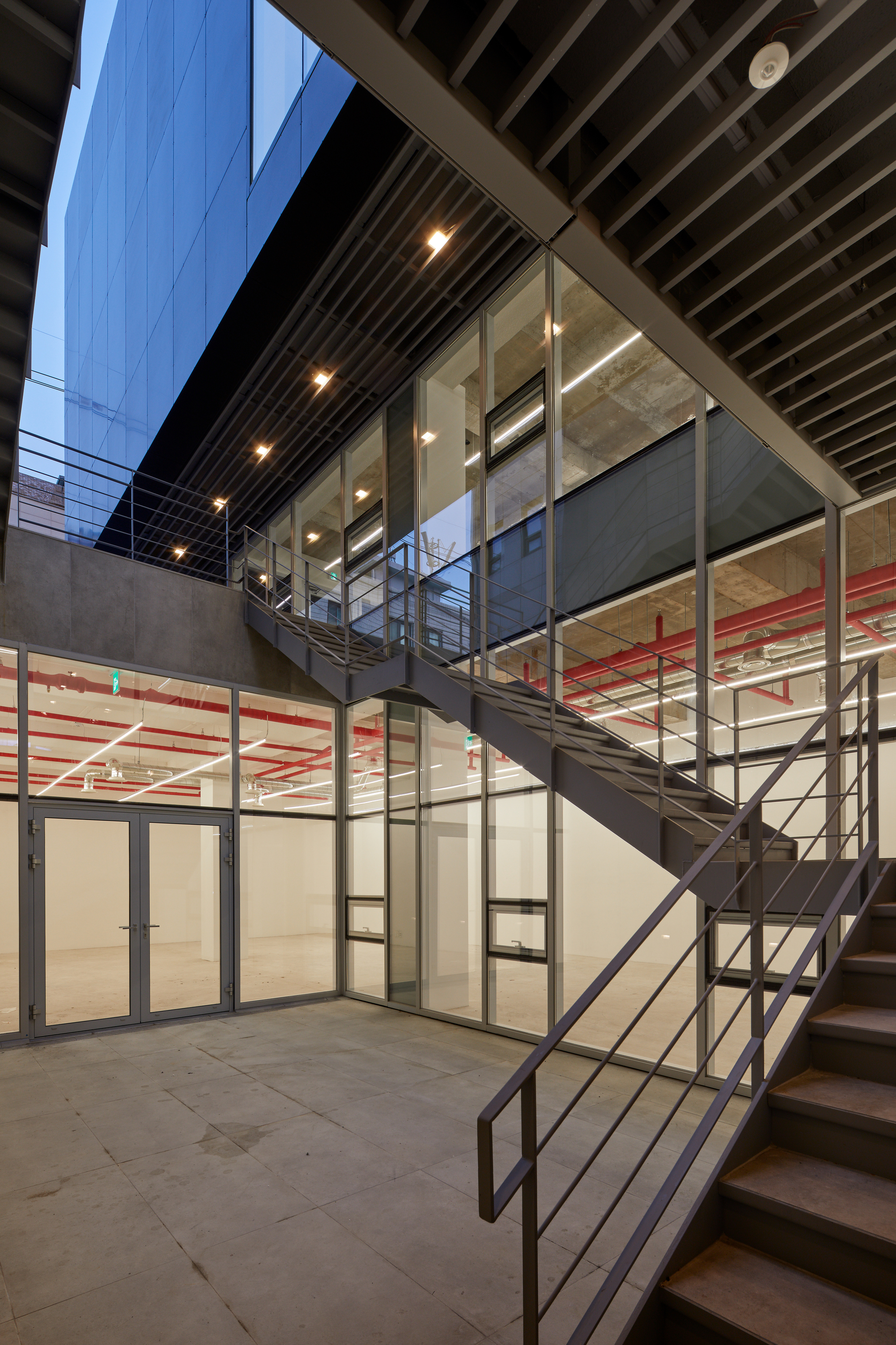 Gallery of Over the Layers Building / A'DUS [Architectural Designer ...
