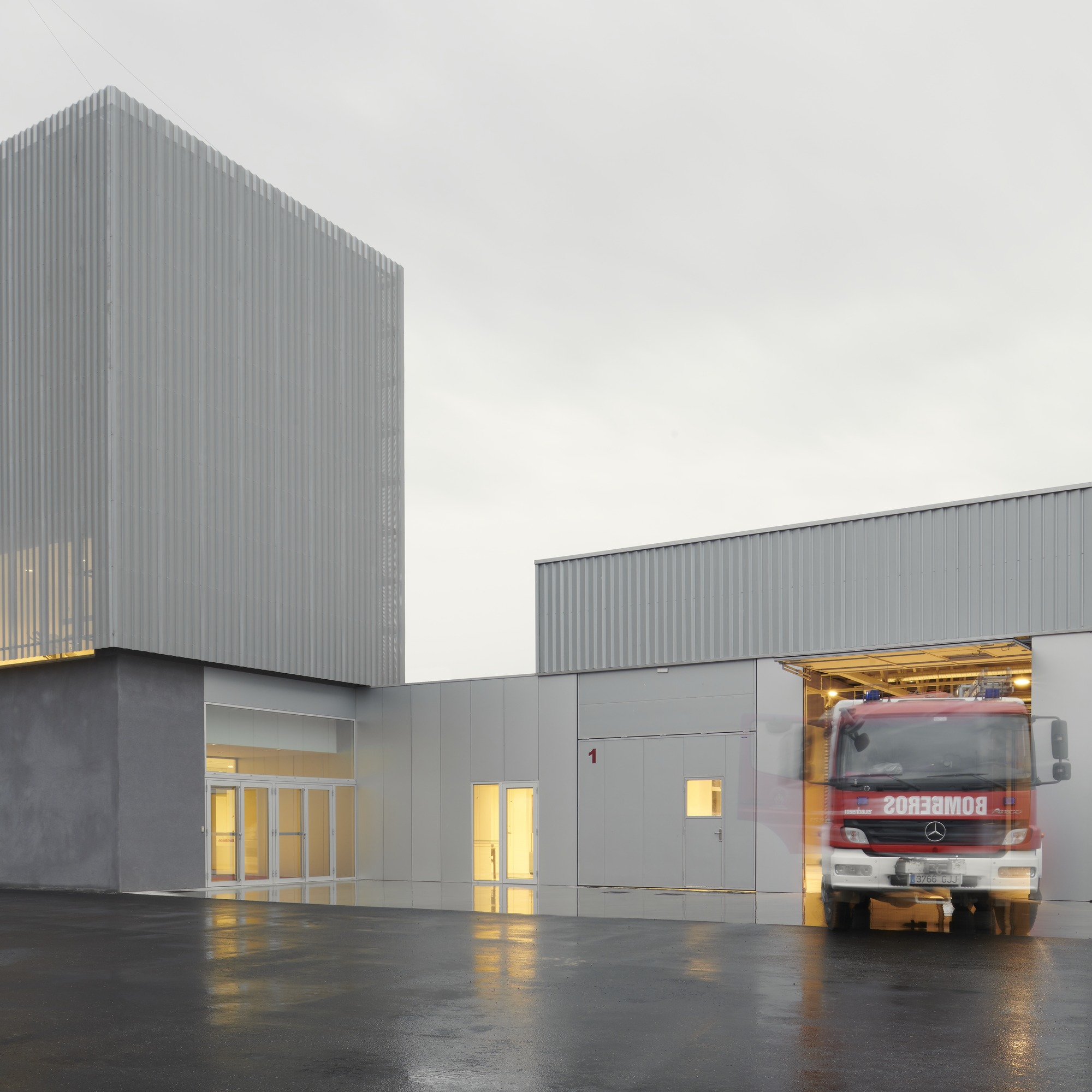 Gallery of Fire Station No. 4 / IDOM - 20