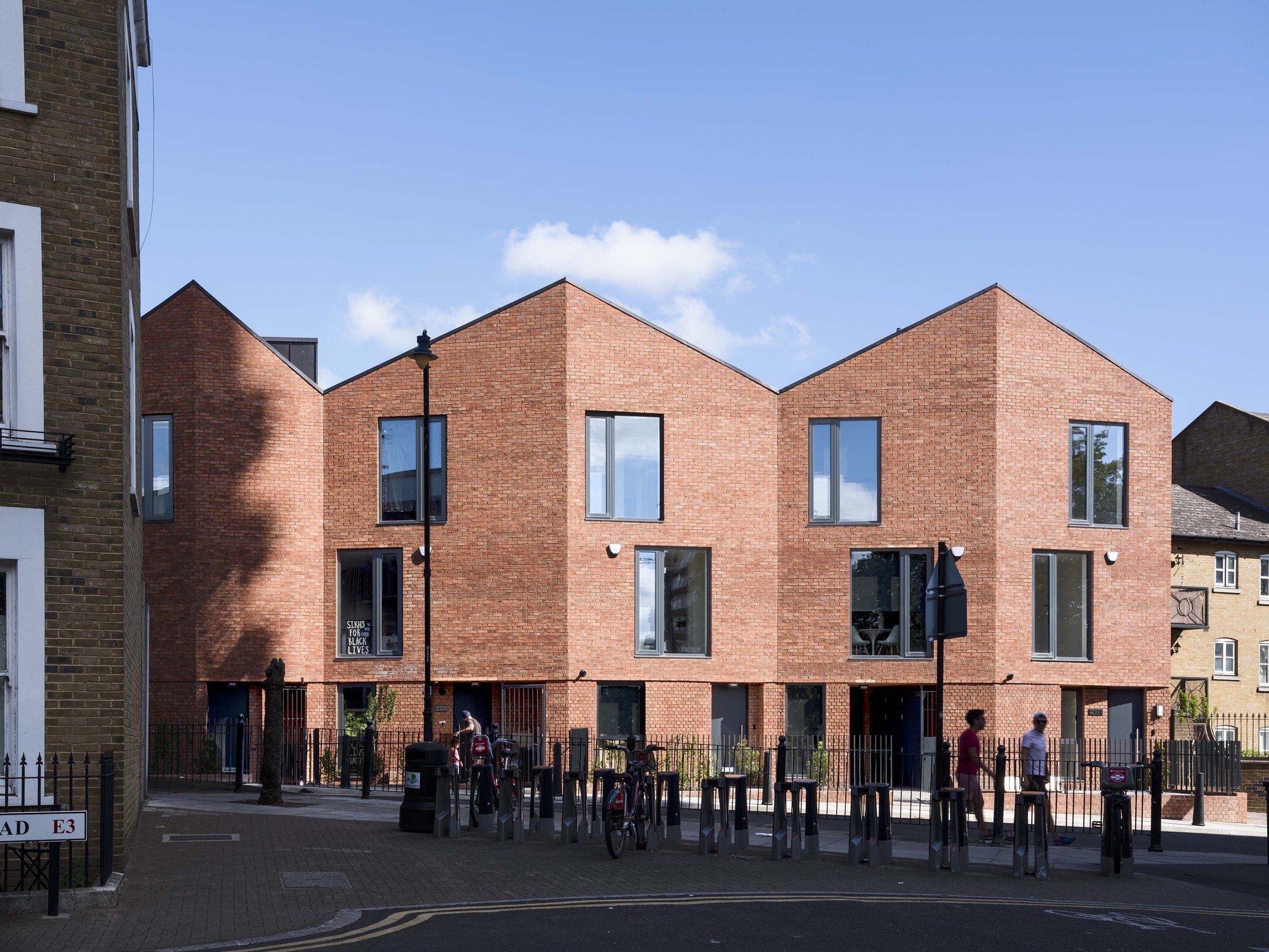 Gallery of Old Ford Road / pH+ - 4