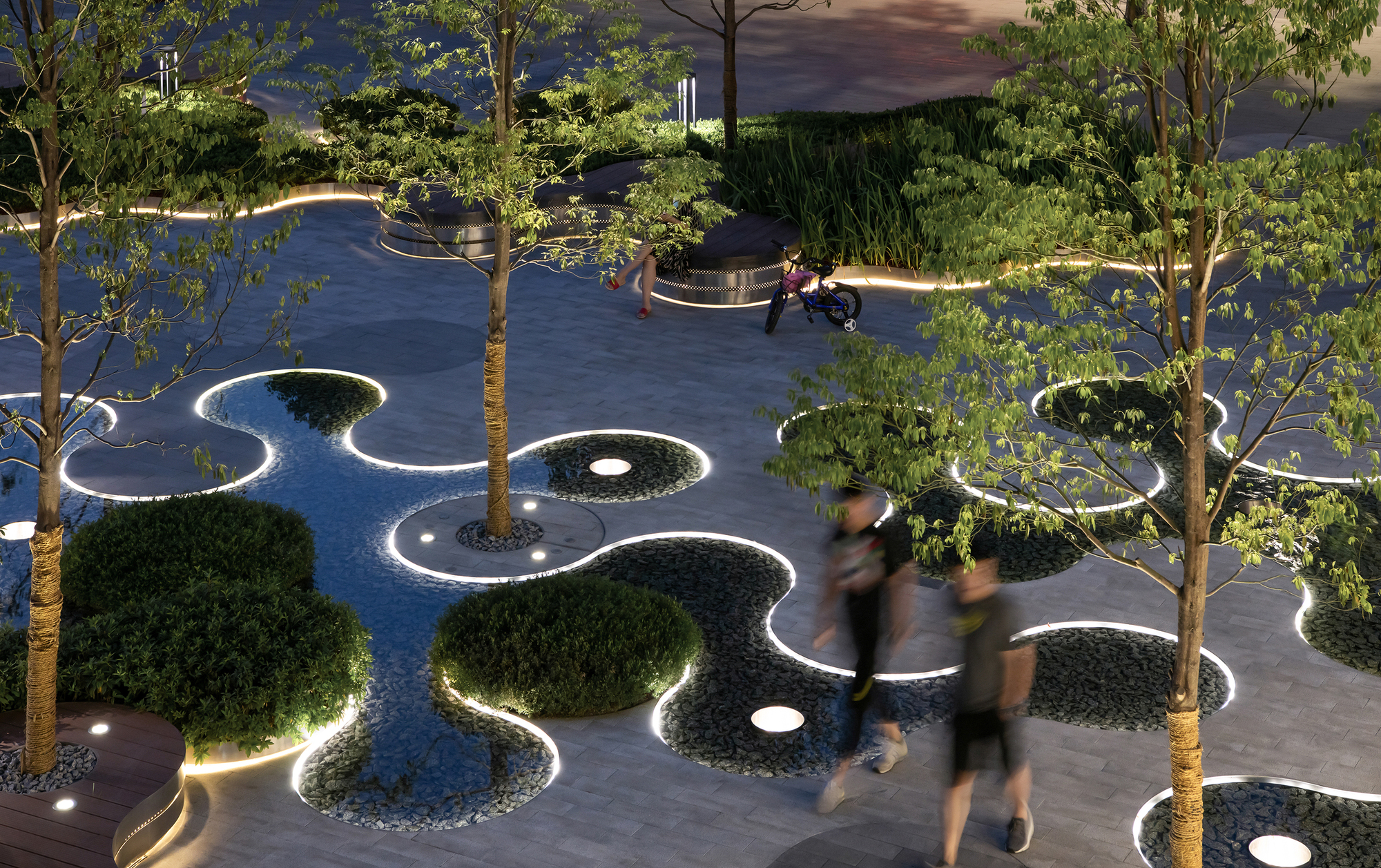 Gallery of Hyperlane Linear Sky Park / ASPECT Studios - 27