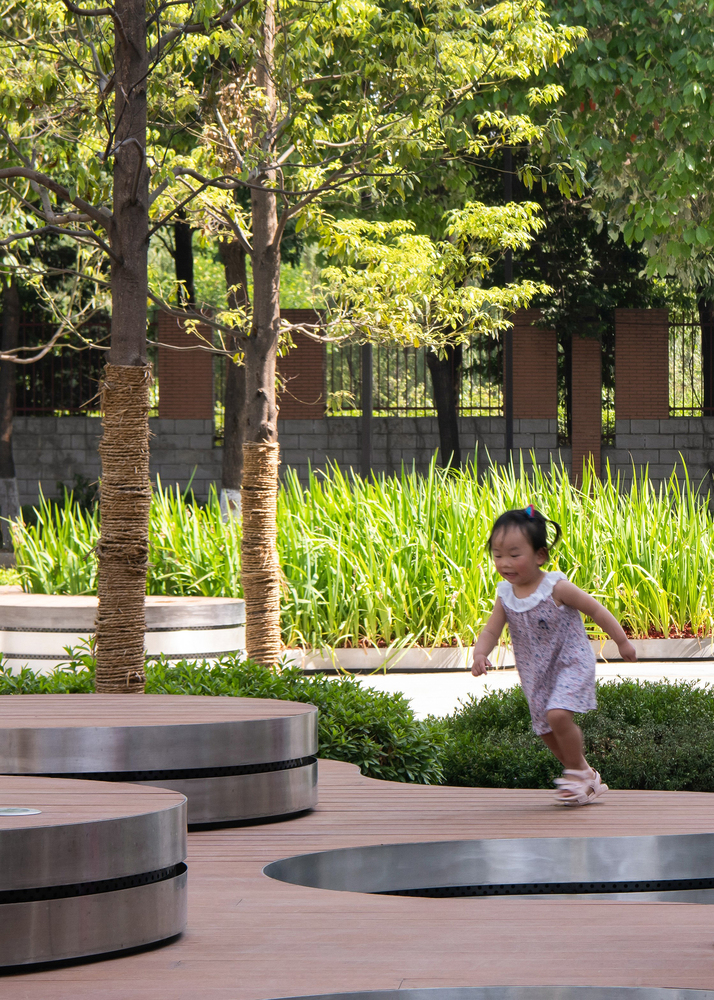 Galeria de Parque Linear Elevado Hyperlane / ASPECT Studios - 14