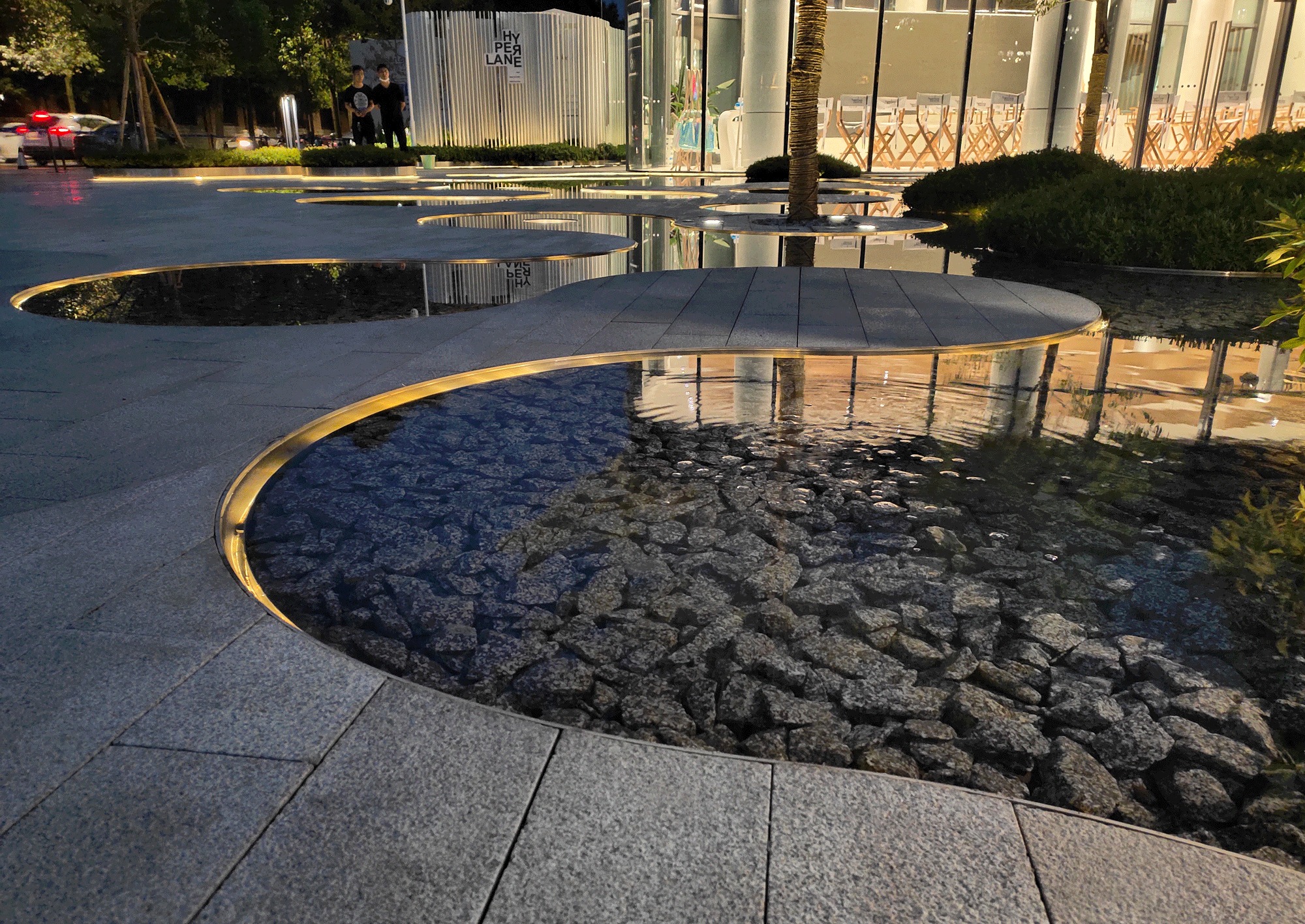 Gallery of Hyperlane Linear Sky Park / ASPECT Studios - 23