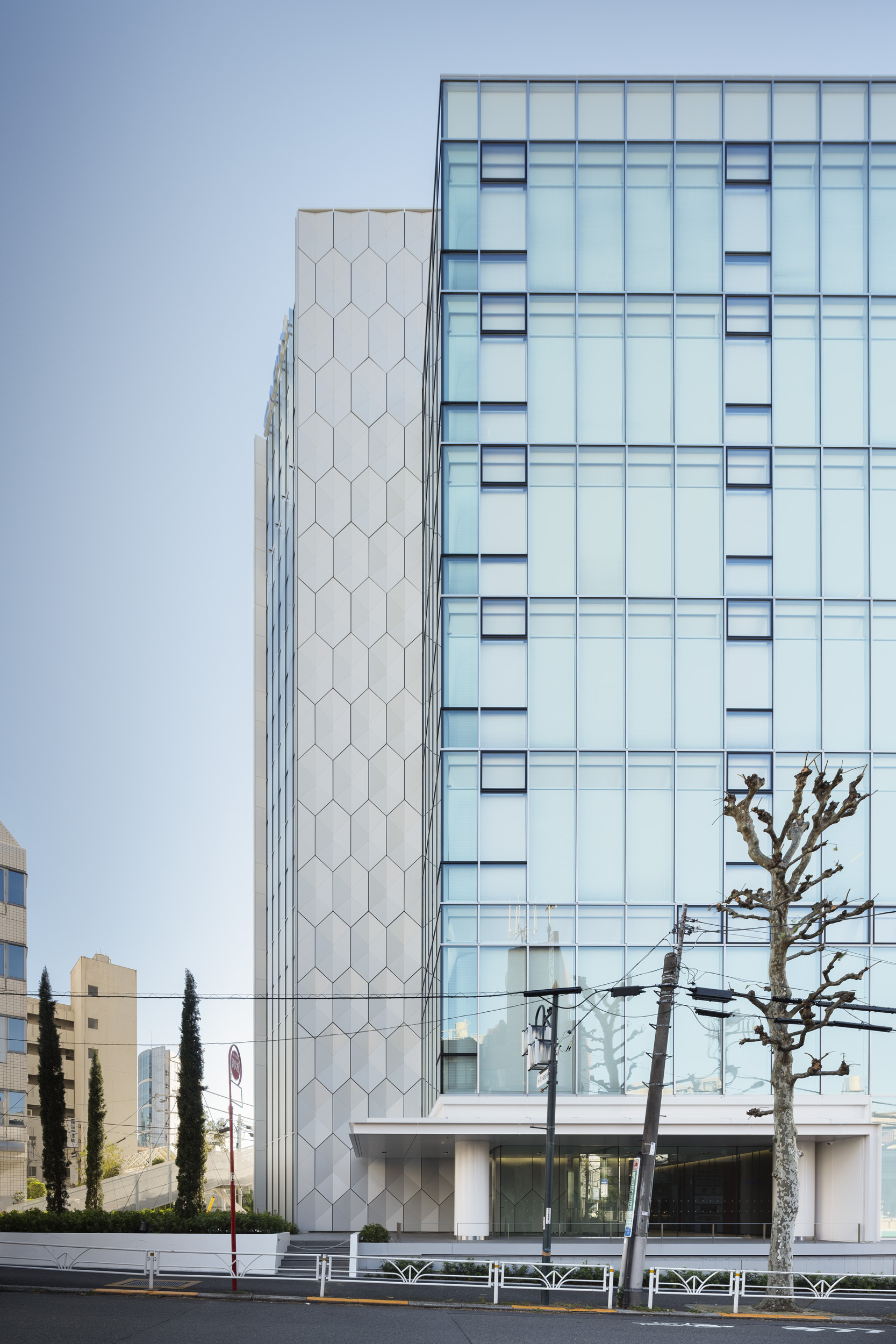 Gallery of JEC Building / to-ripple Inc. + UDS + Toda Corporation - 18