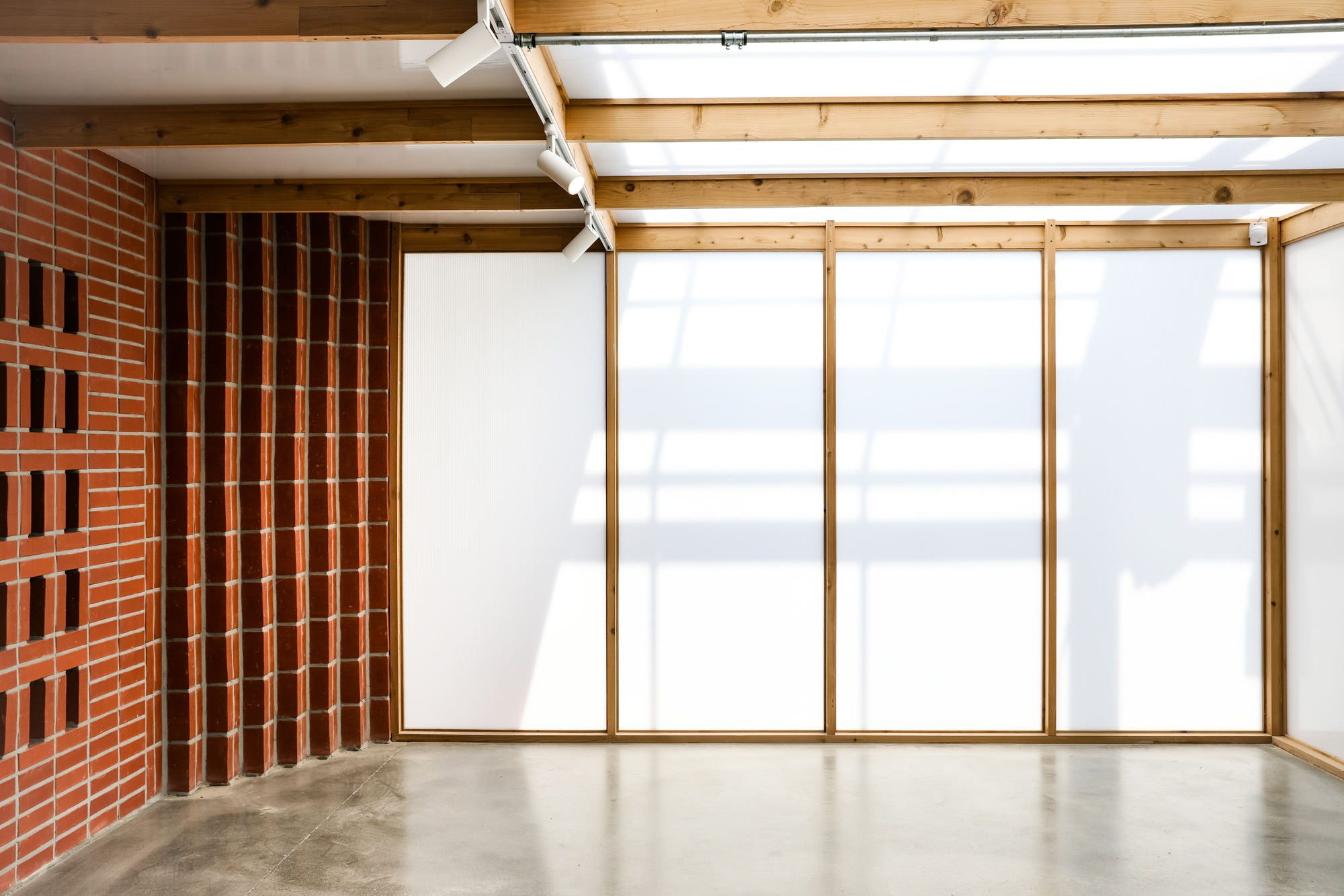 Gallery of Glass House Laboratory / STAY Architects - 2