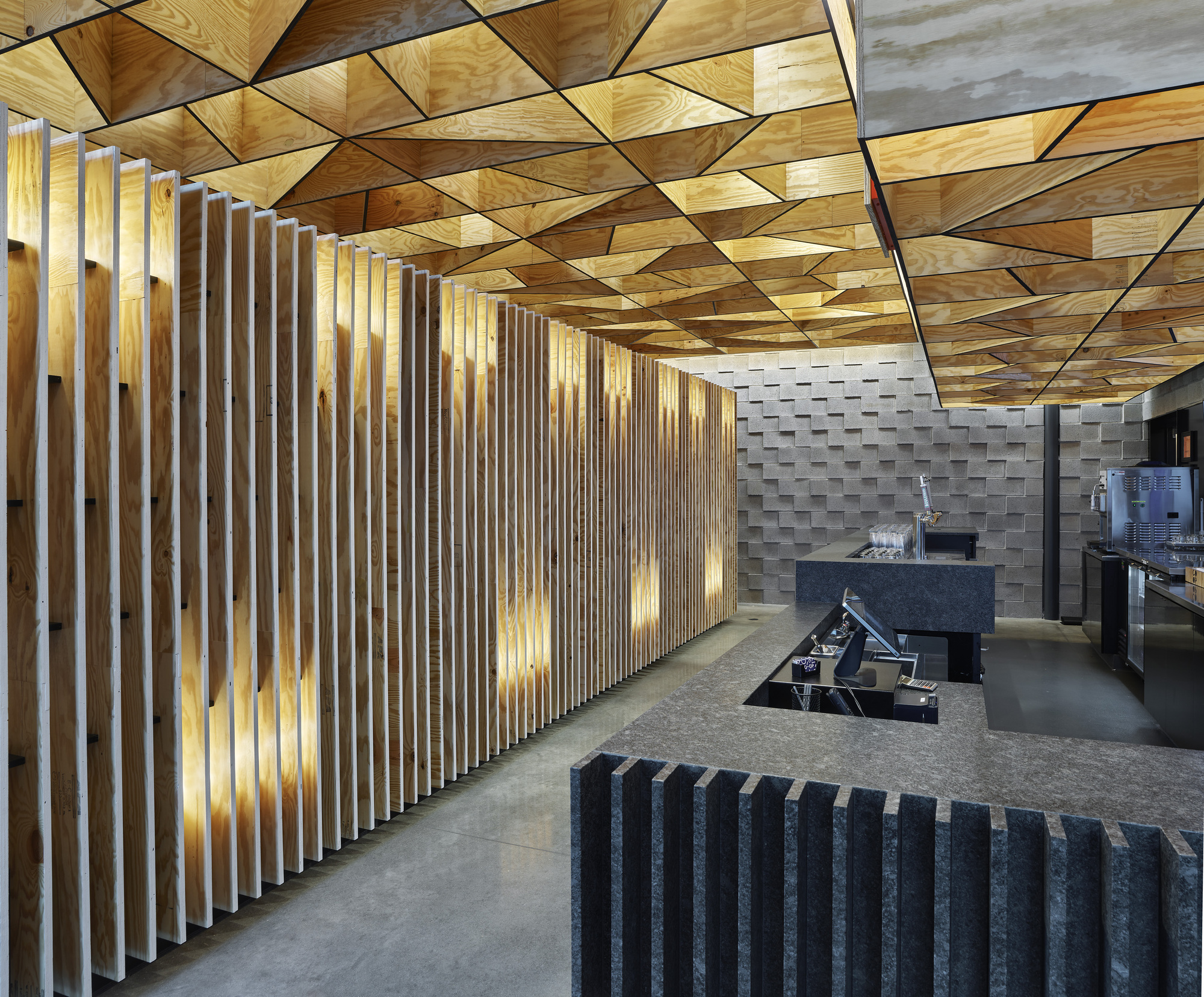 Gallery of CO-OP Ramen Restaurant / Marlon Blackwell Architect - 21