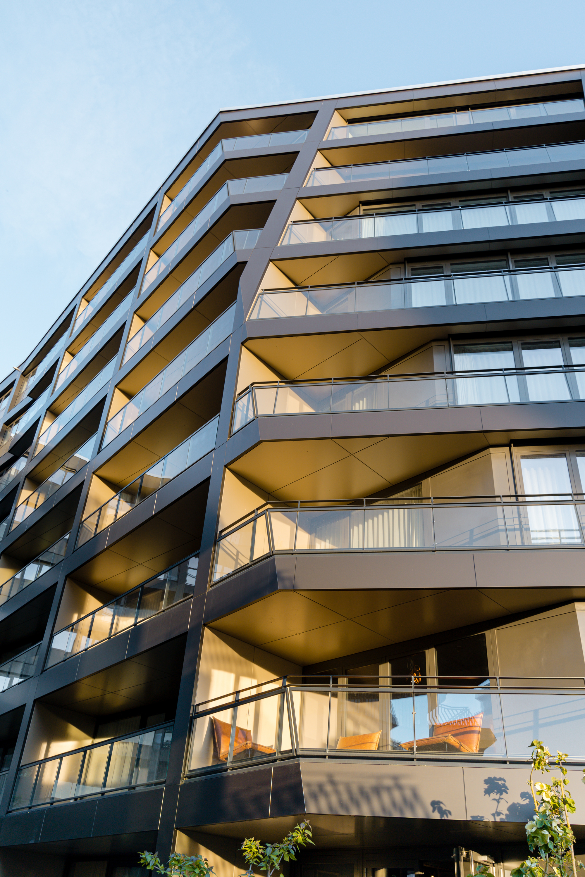 Gallery of Charlie Living Complex / GRAFT - 19