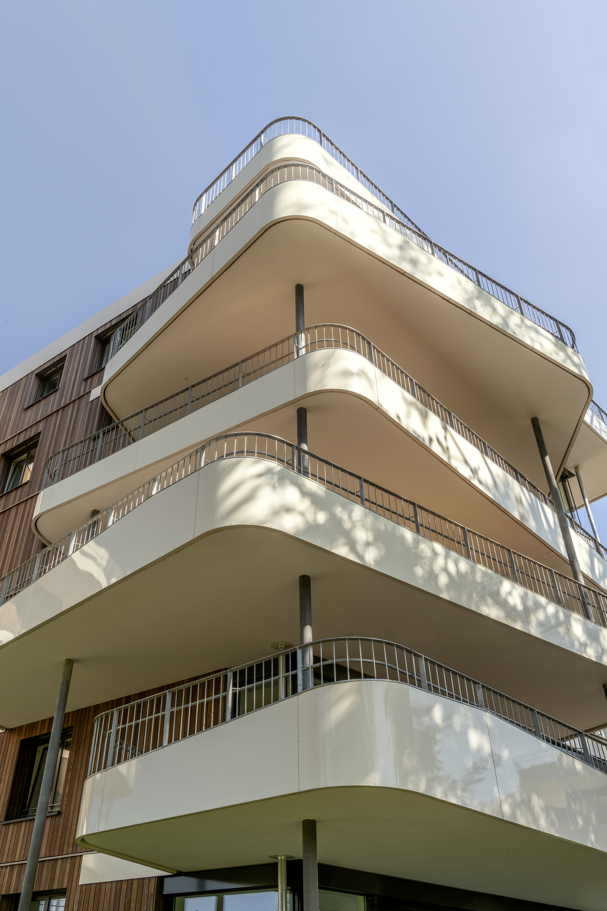 Galería de Viviendo en el Spinnereipark / Behnisch Architekten - 11