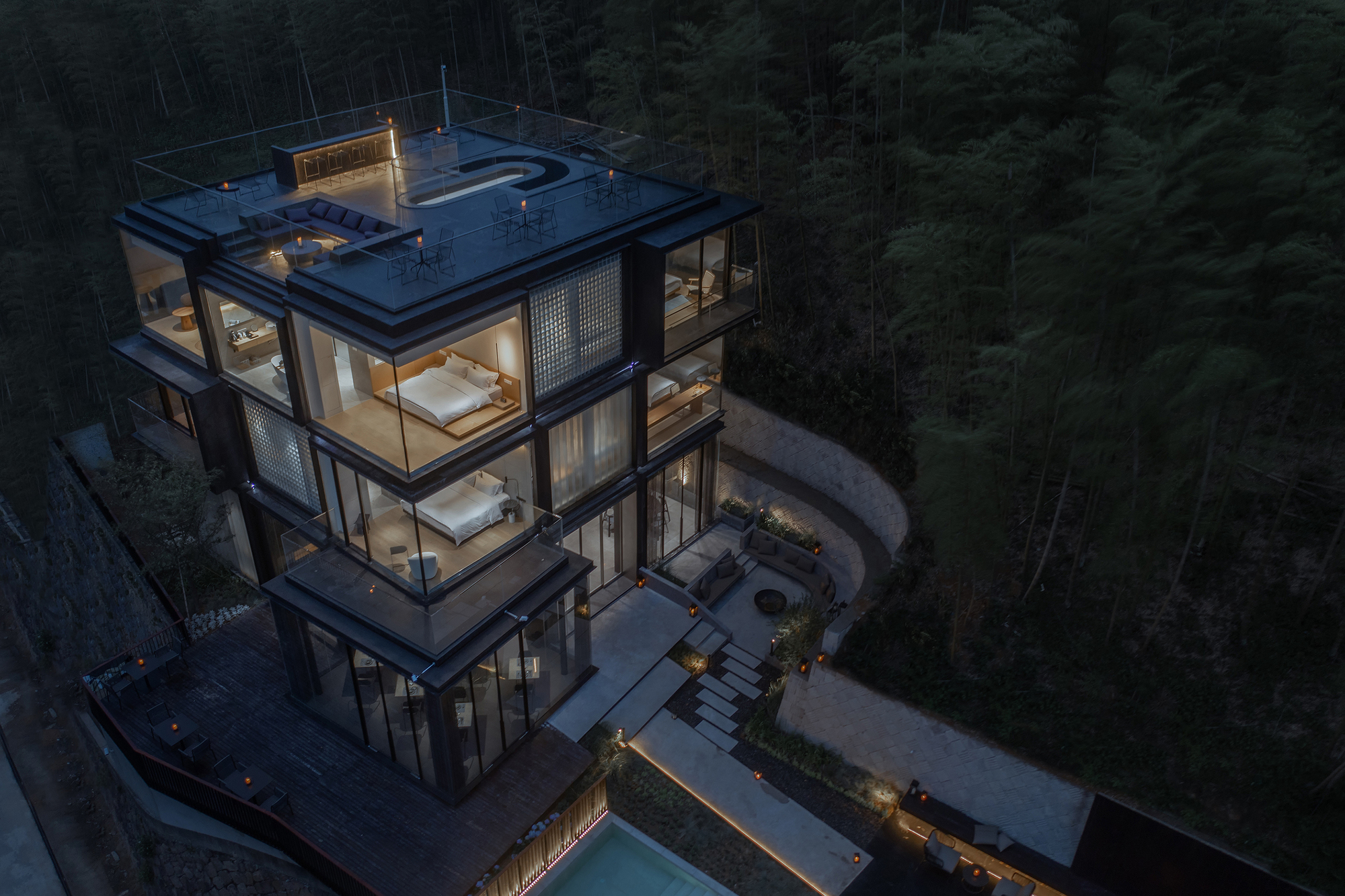 Gallery of Cube Hotel / SU Architects - 7