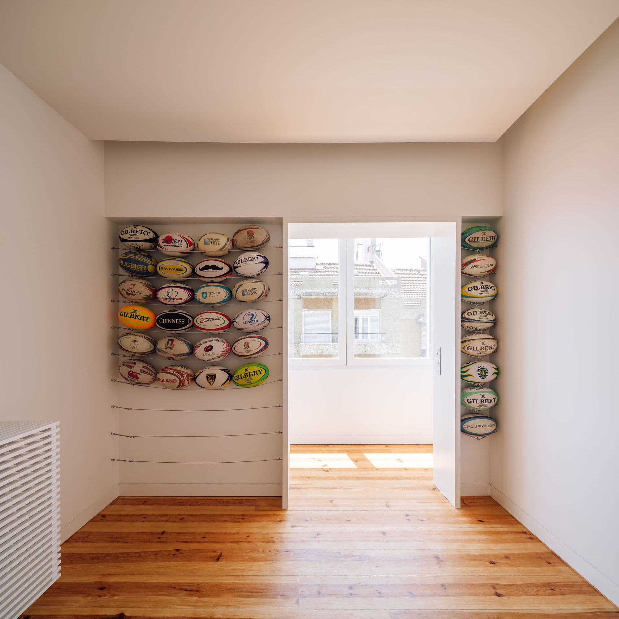 Galeria de Apartamento Gilbert / Manuel Tojal Architects - 16