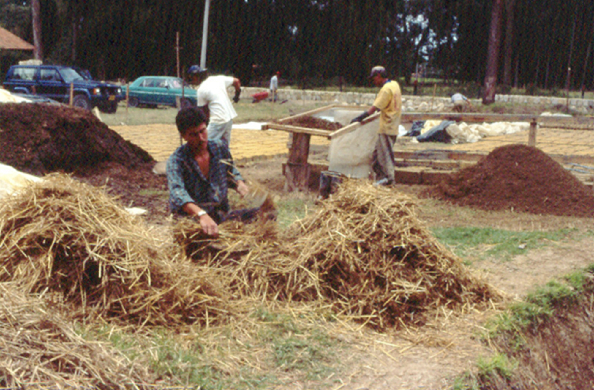 Gallery of Adobe: The Most Sustainable Recyclable Building Material - 18