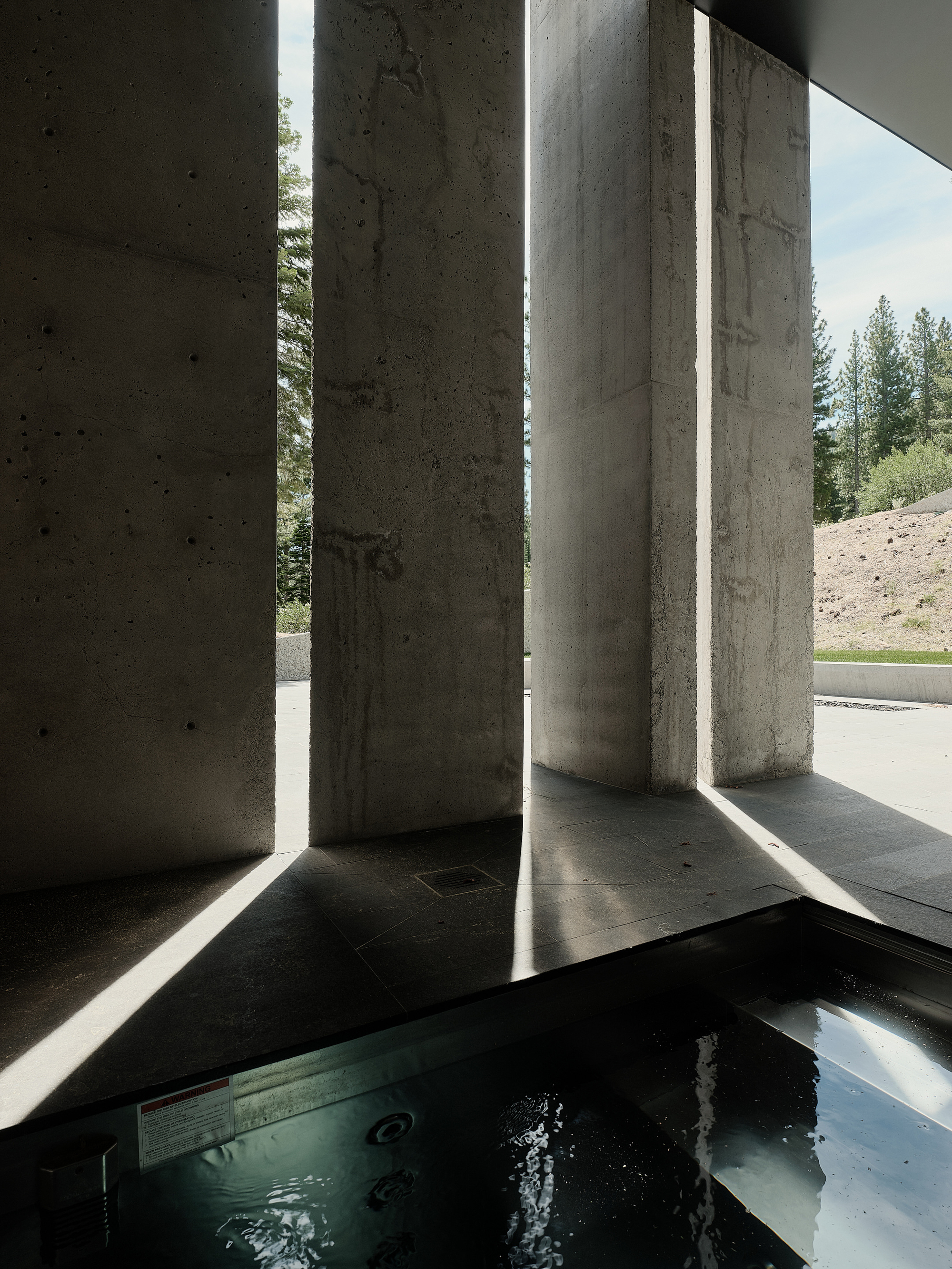 Gallery of Lookout House / Faulkner Architects - 29