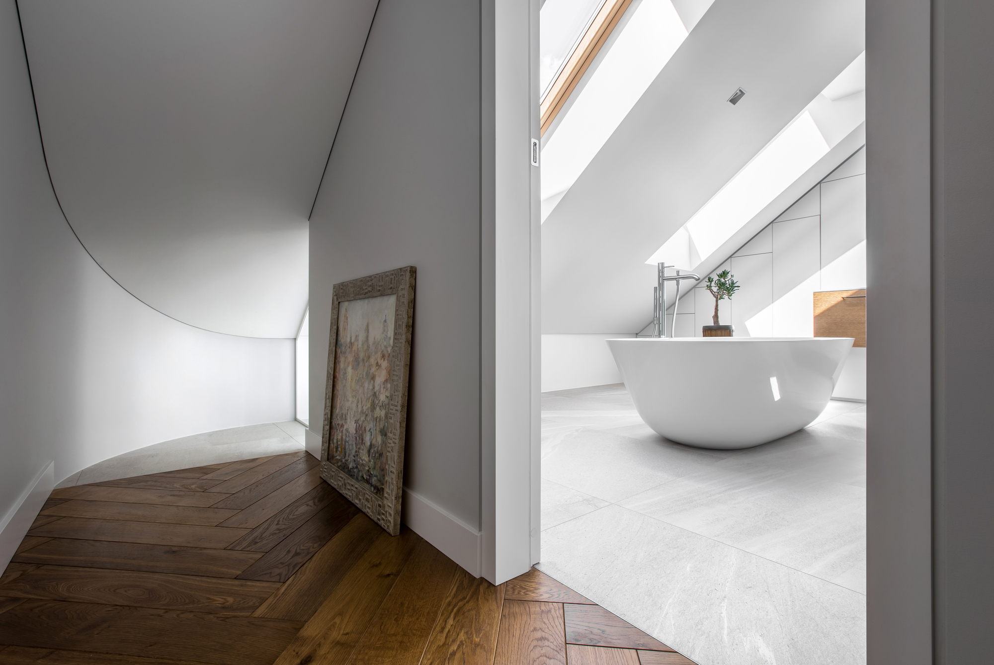 Gallery of Modest Apartment / YCL Studio - 16