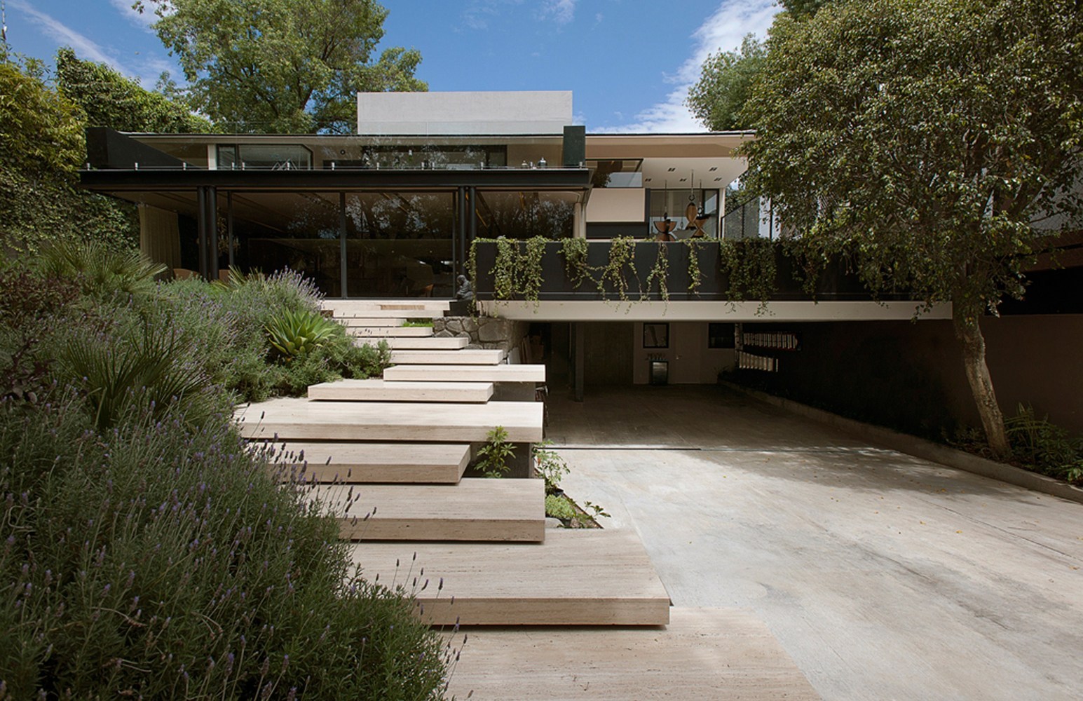 Gallery of Stairs as a Key Design Element in 15 Works of Mexican ...