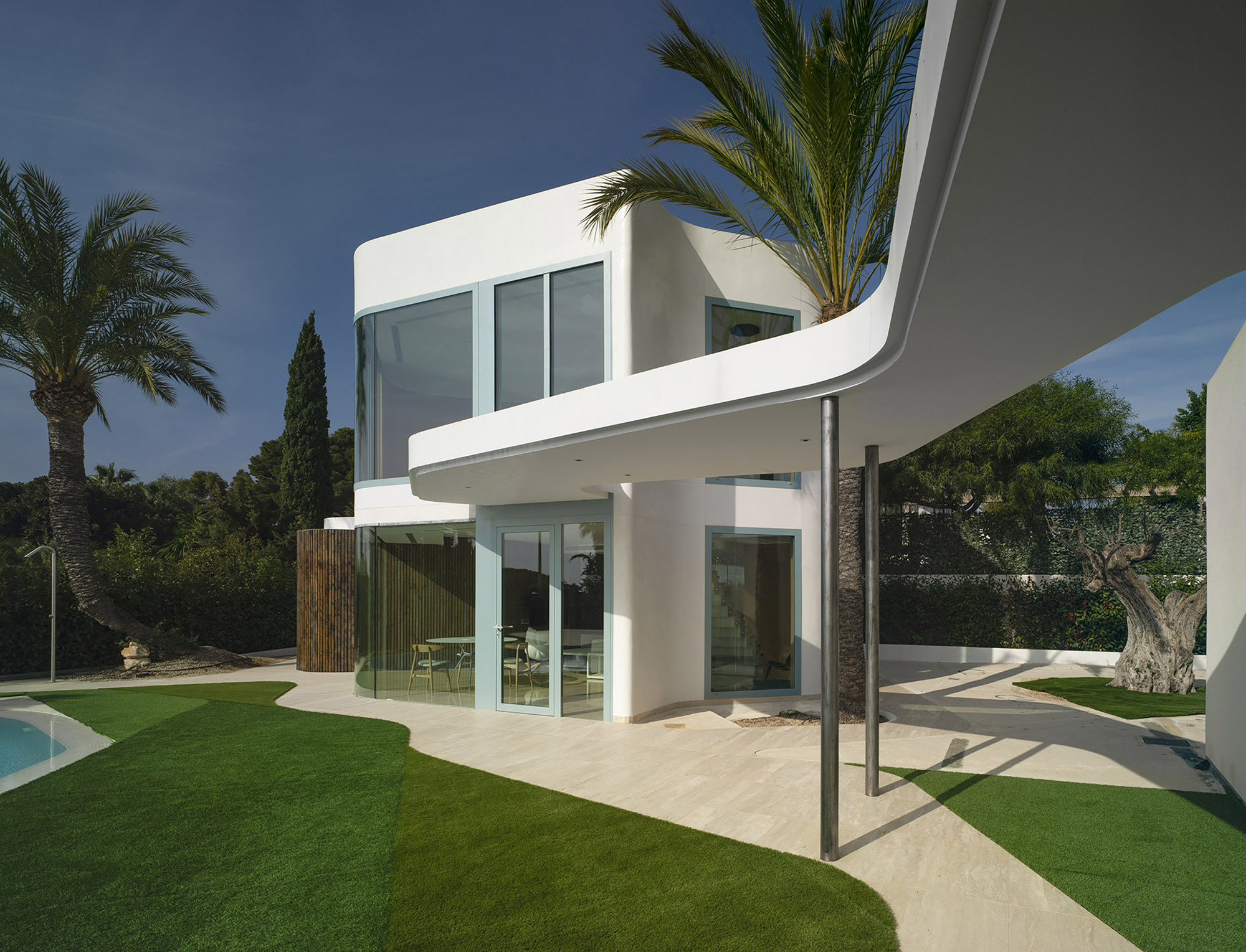 Gallery of Room 3 Meters Away Extension / WOHA by Antonio Maciá - 24