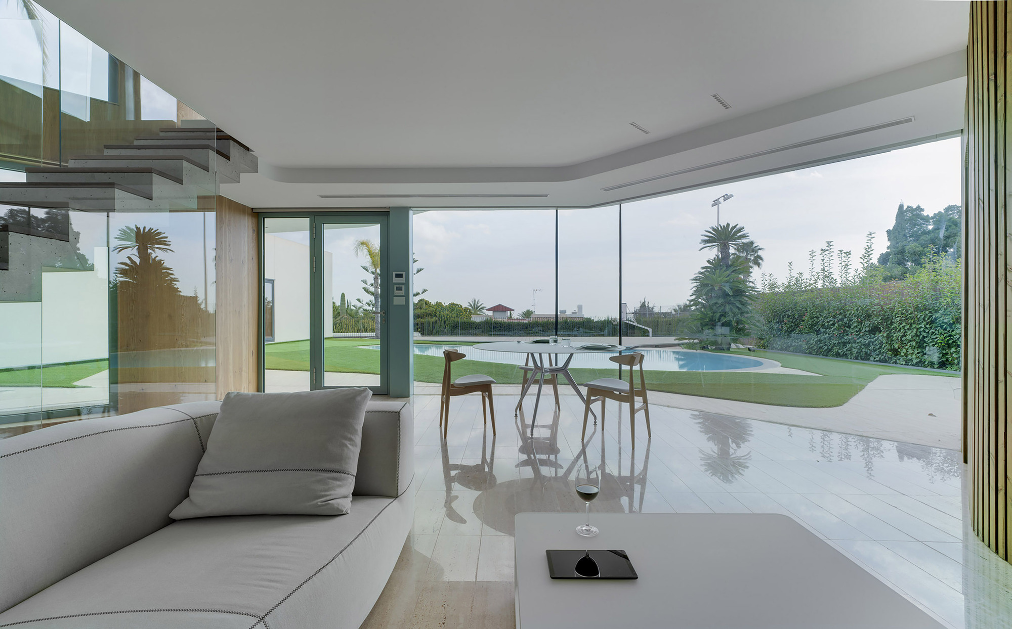 Gallery of Room 3 Meters Away Extension / WOHA by Antonio Maciá - 22