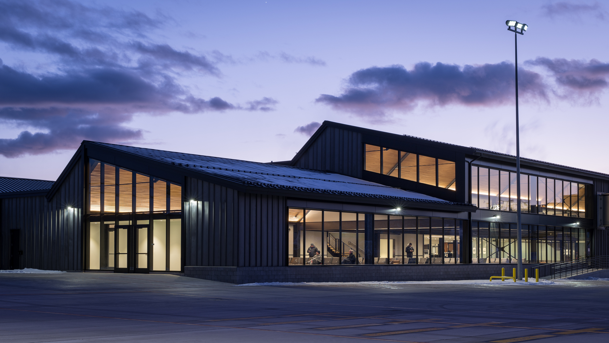 Gallery of Eagle County Regional Airport Concourse Replacement ...