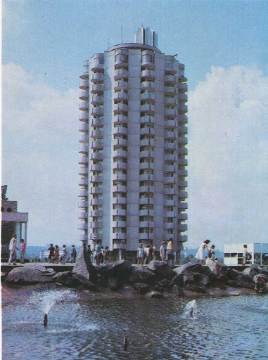 Gallery of Eastern Bloc Buildings: Monolithic Housing Blocks - 6