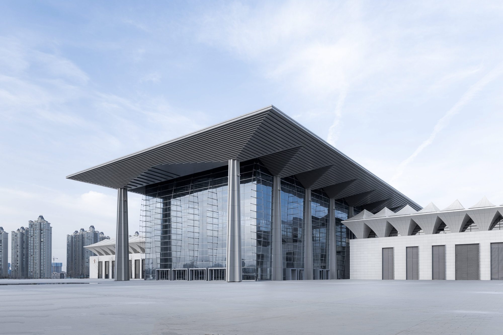 Gallery of Xian Exhibition Center / gmp Architects - 7