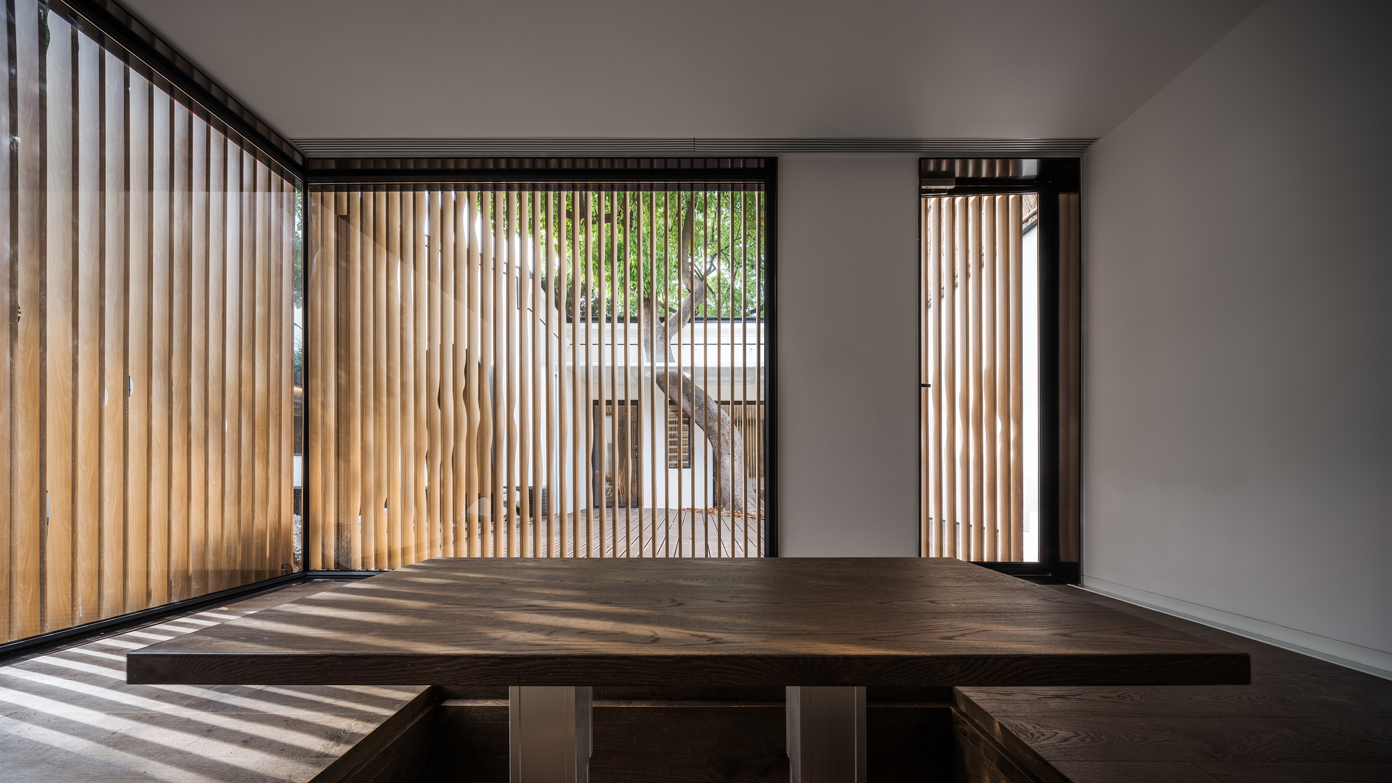 Gallery of Hiding House / Wutopia Lab - 5
