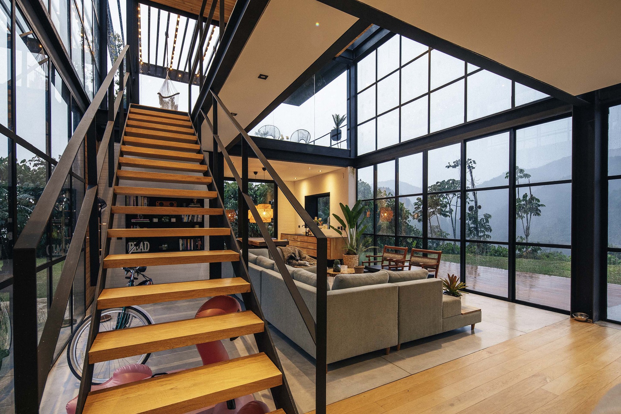 Galería de Escaleras en Colombia: 18 obras donde las circulaciones ...