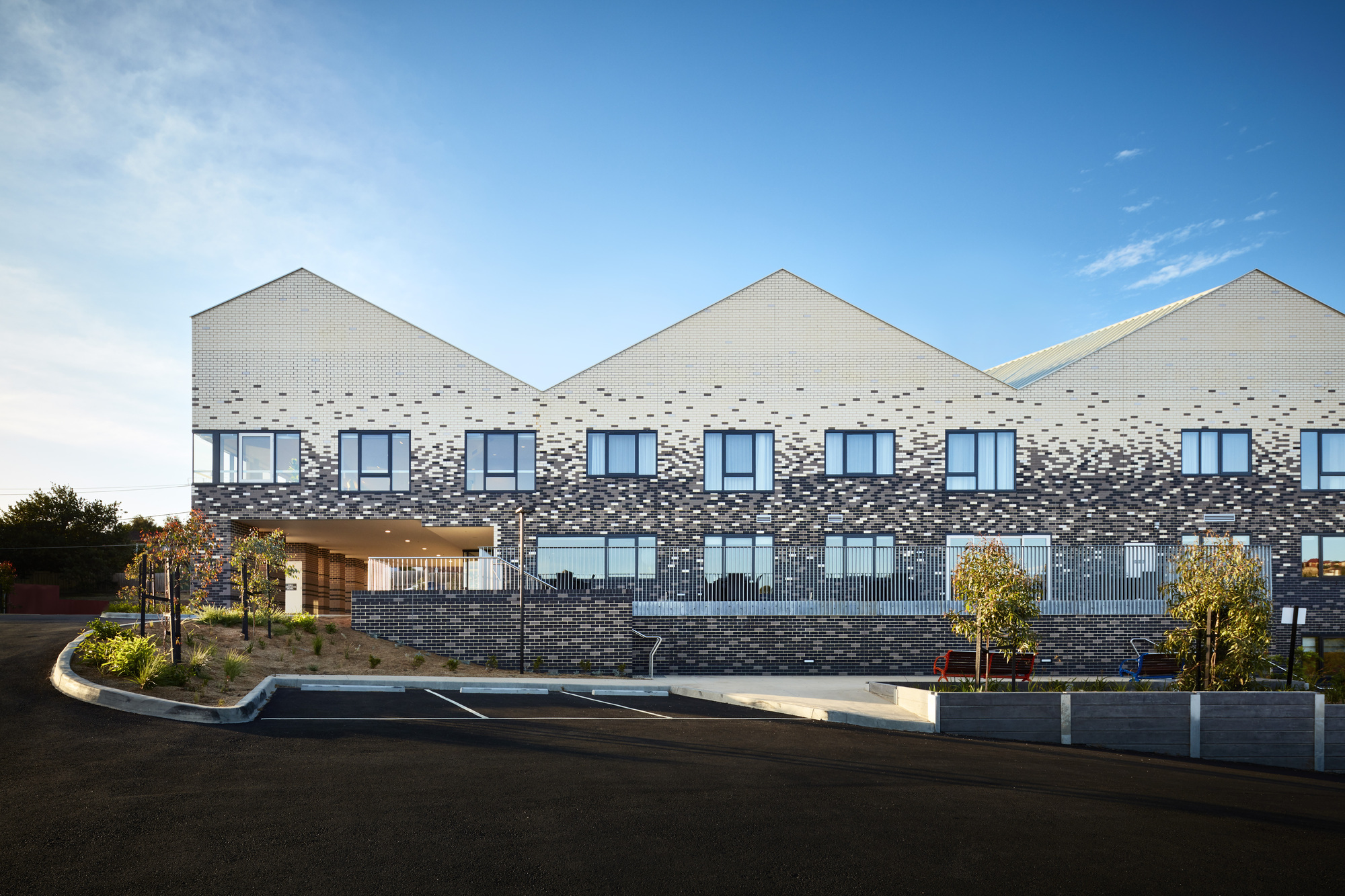 MASS Design Group disponibiliza guia de como projetar habitações para ...